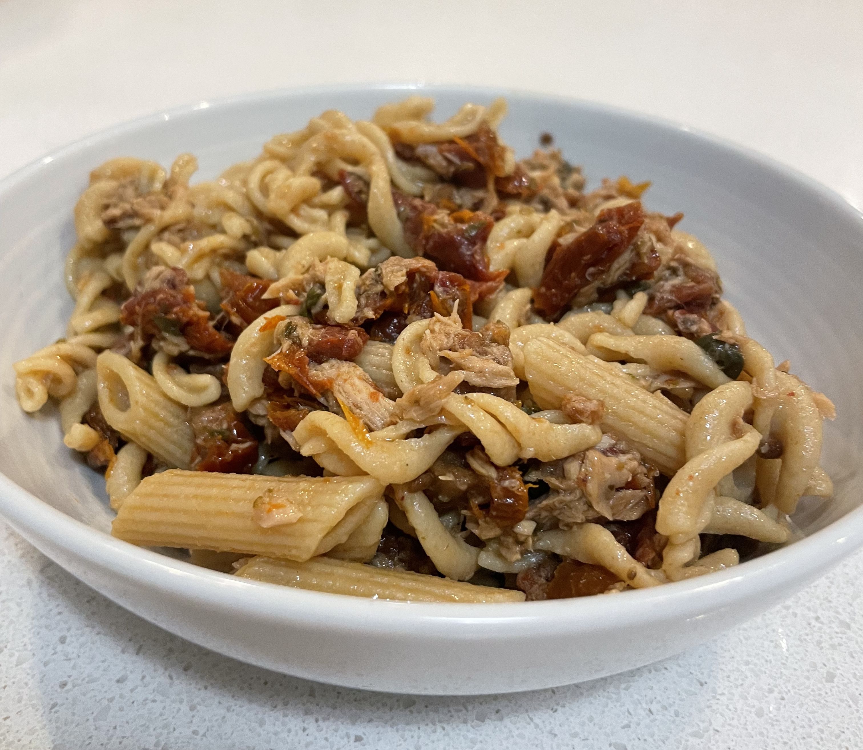 Tuna and Sundried Tomato Pasta | bunch