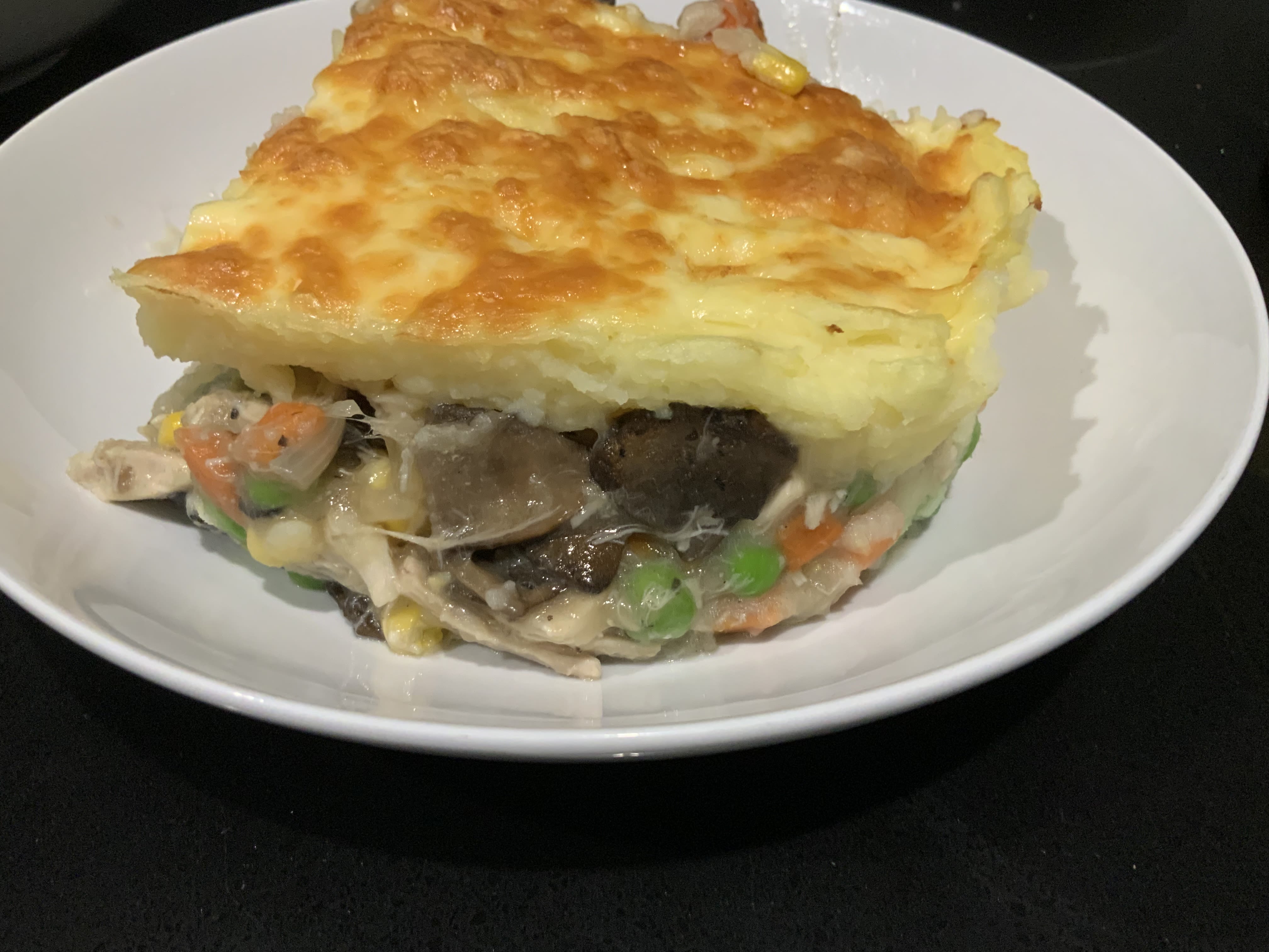 BBQ chicken and mushroom pie | bunch