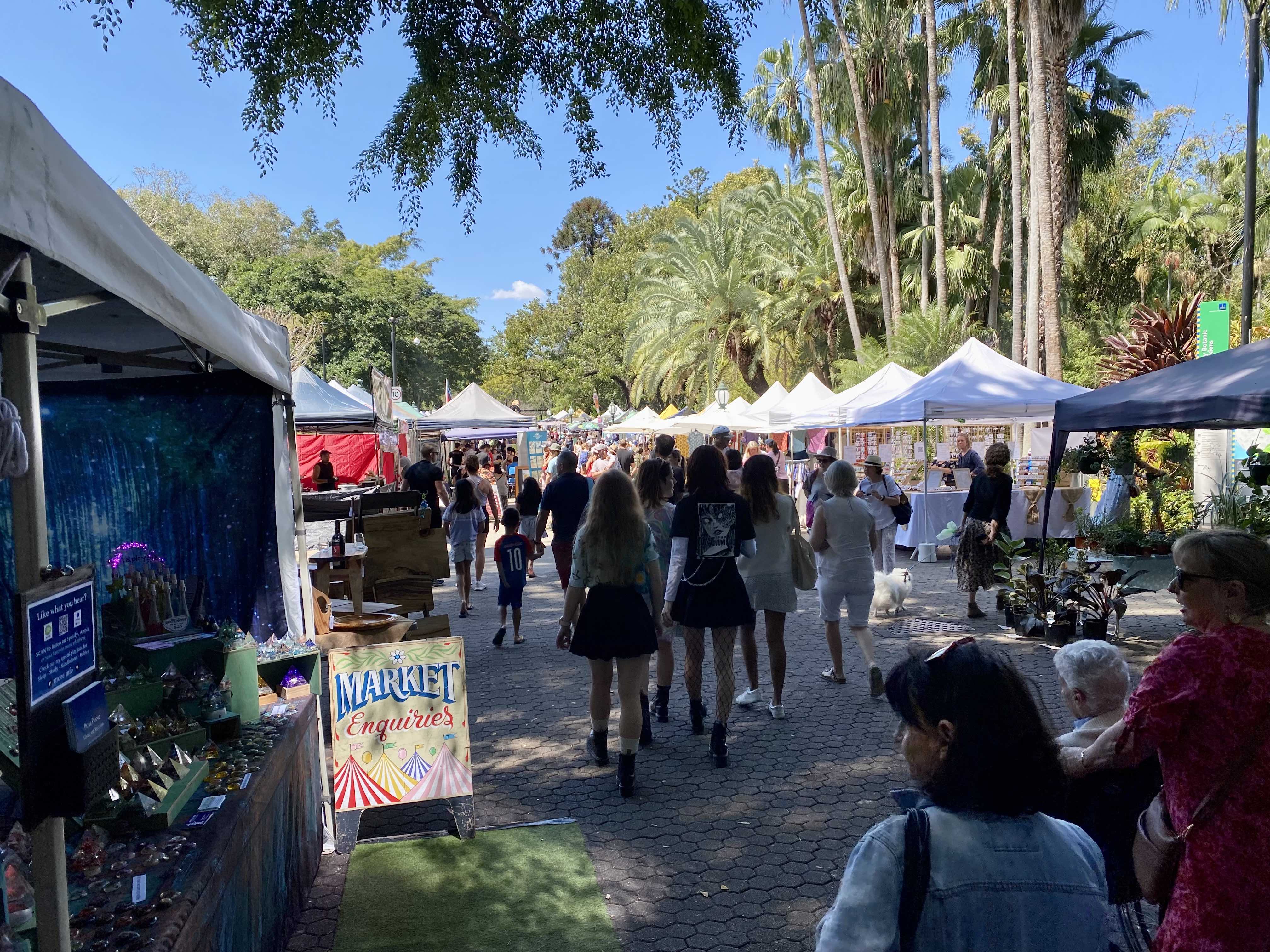 Exploring Brisbane - Riverside Sunday Market | bunch