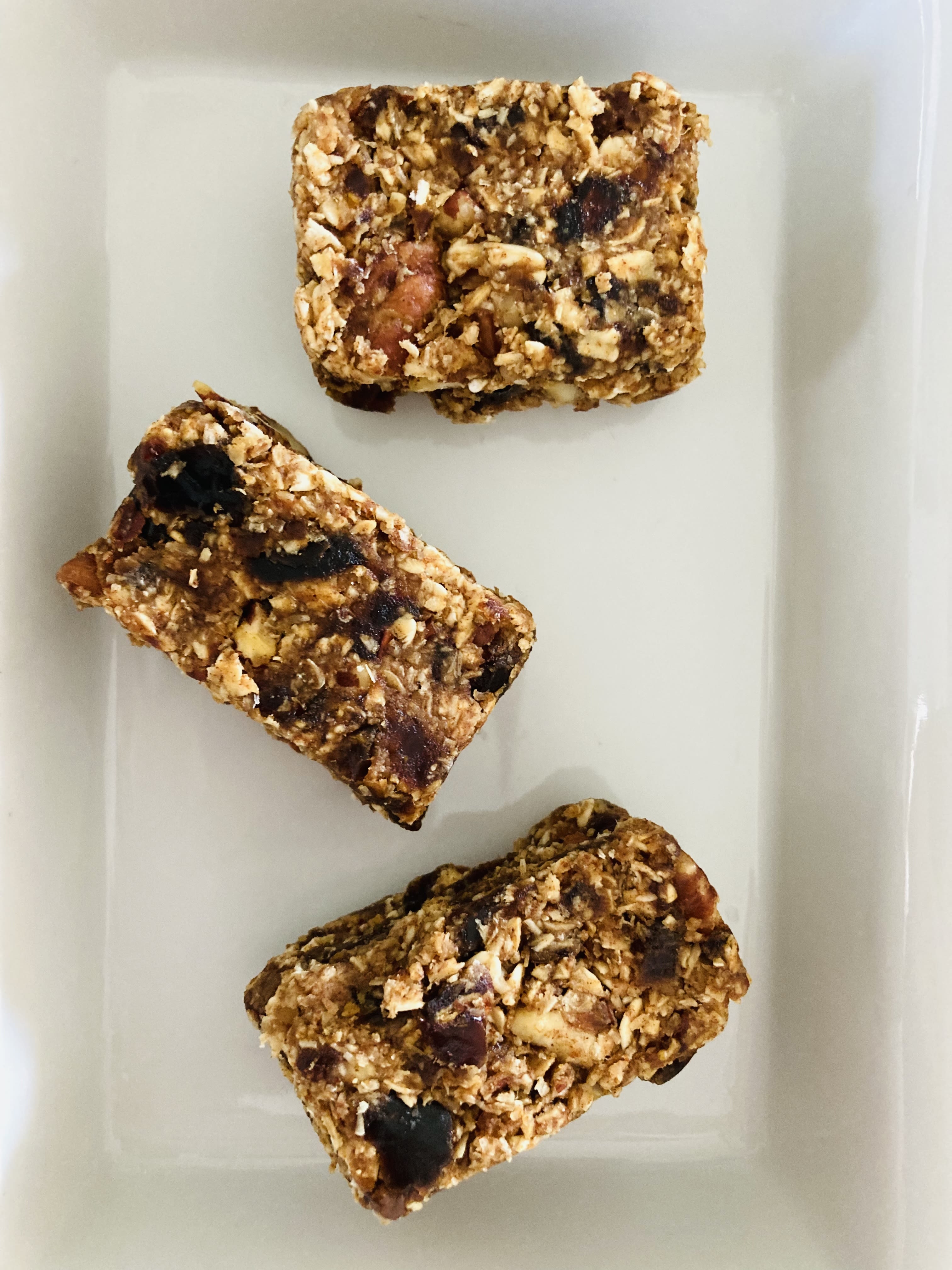 No bake oat, date & honey bars | bunch