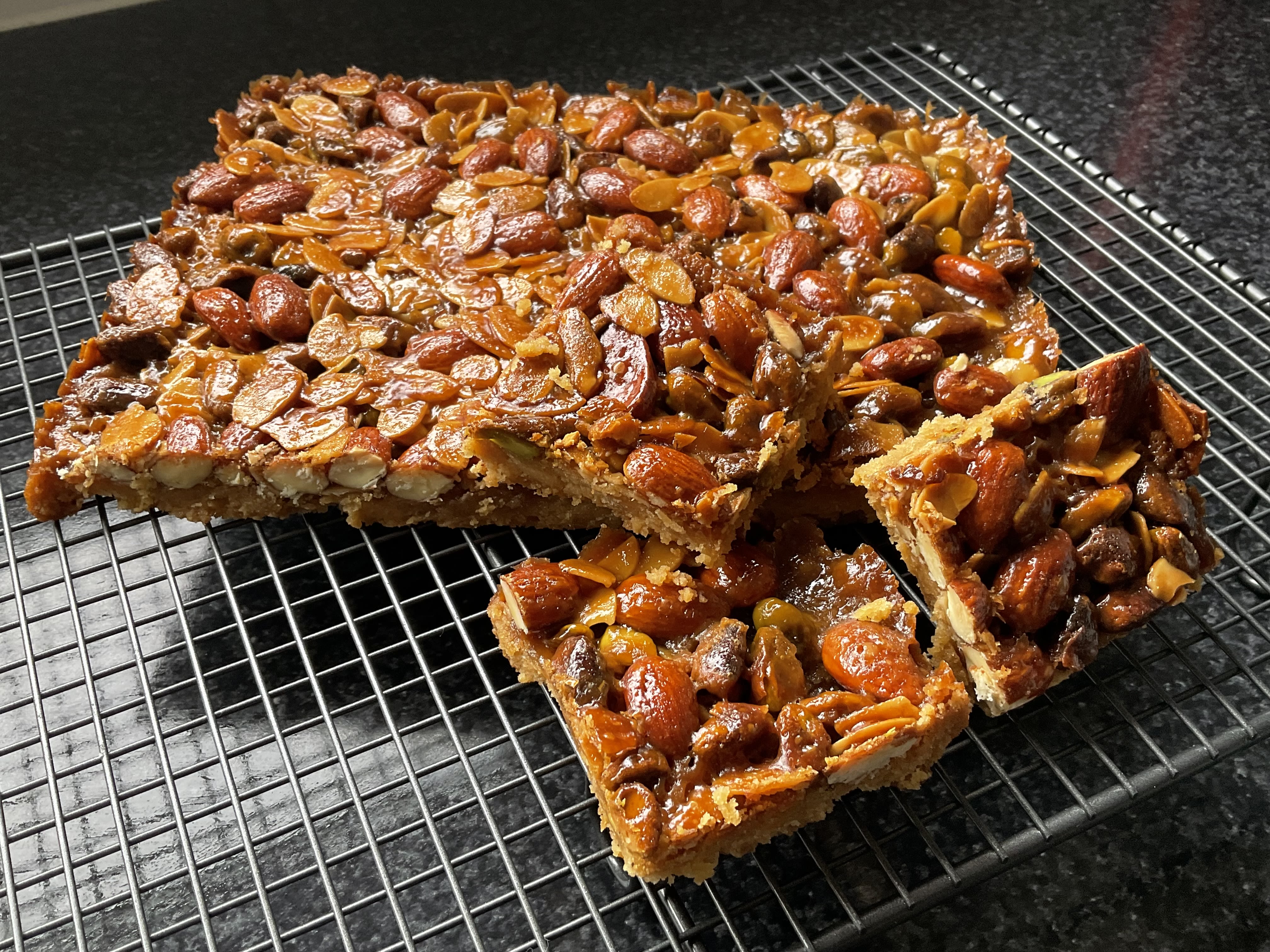 Mixed Nut Slice | bunch