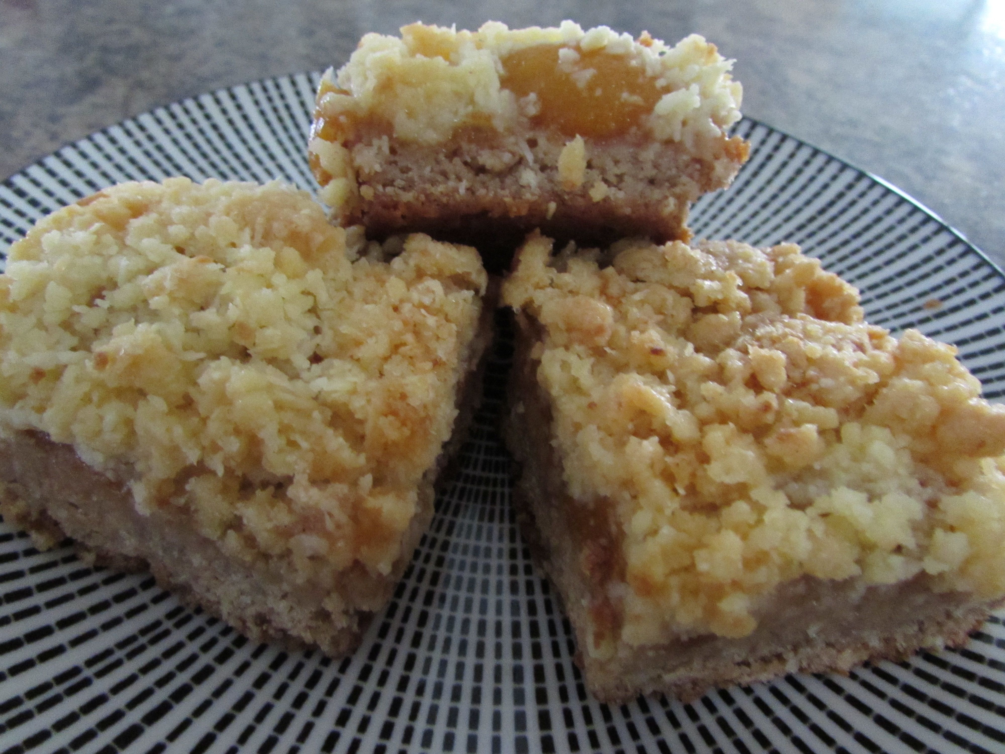 Peach Crumble Slice | bunch