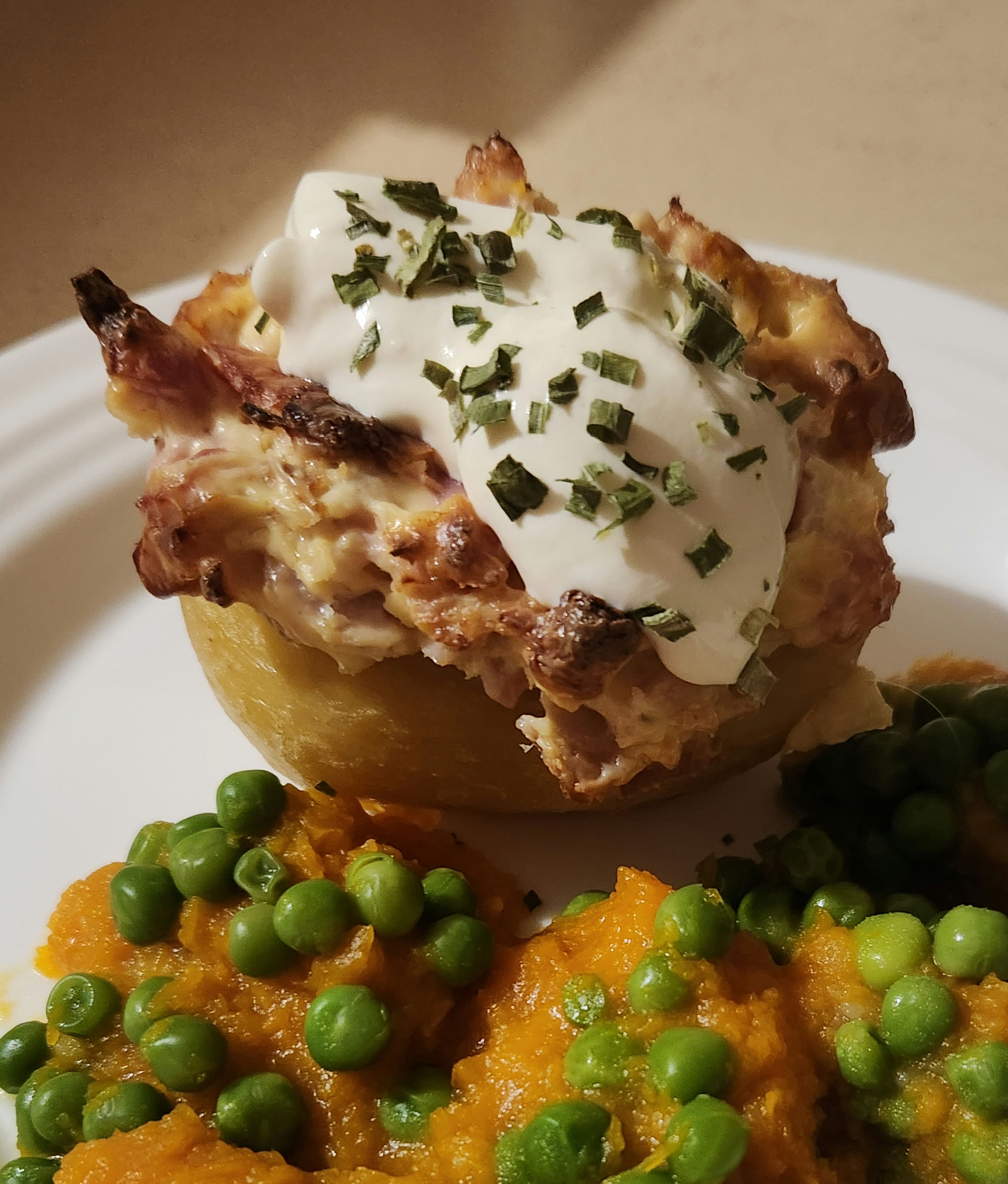 Chicken and bacon loaded potatoes | bunch