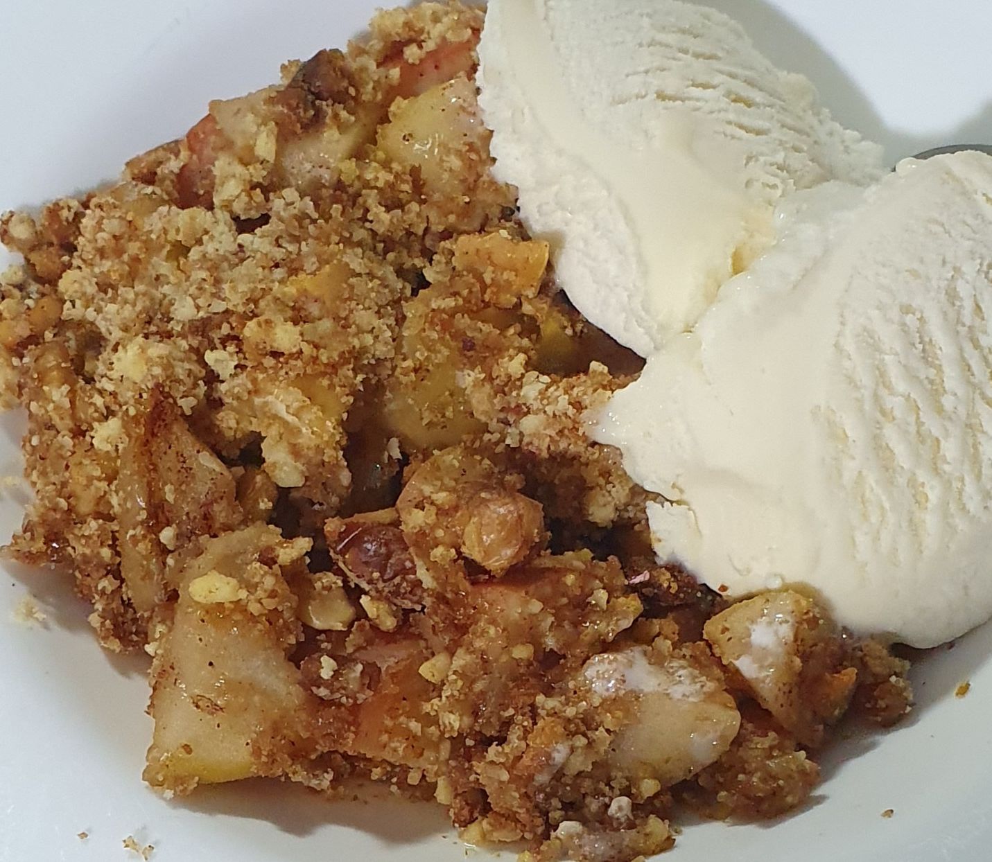 Apple Ginger Crumble | bunch