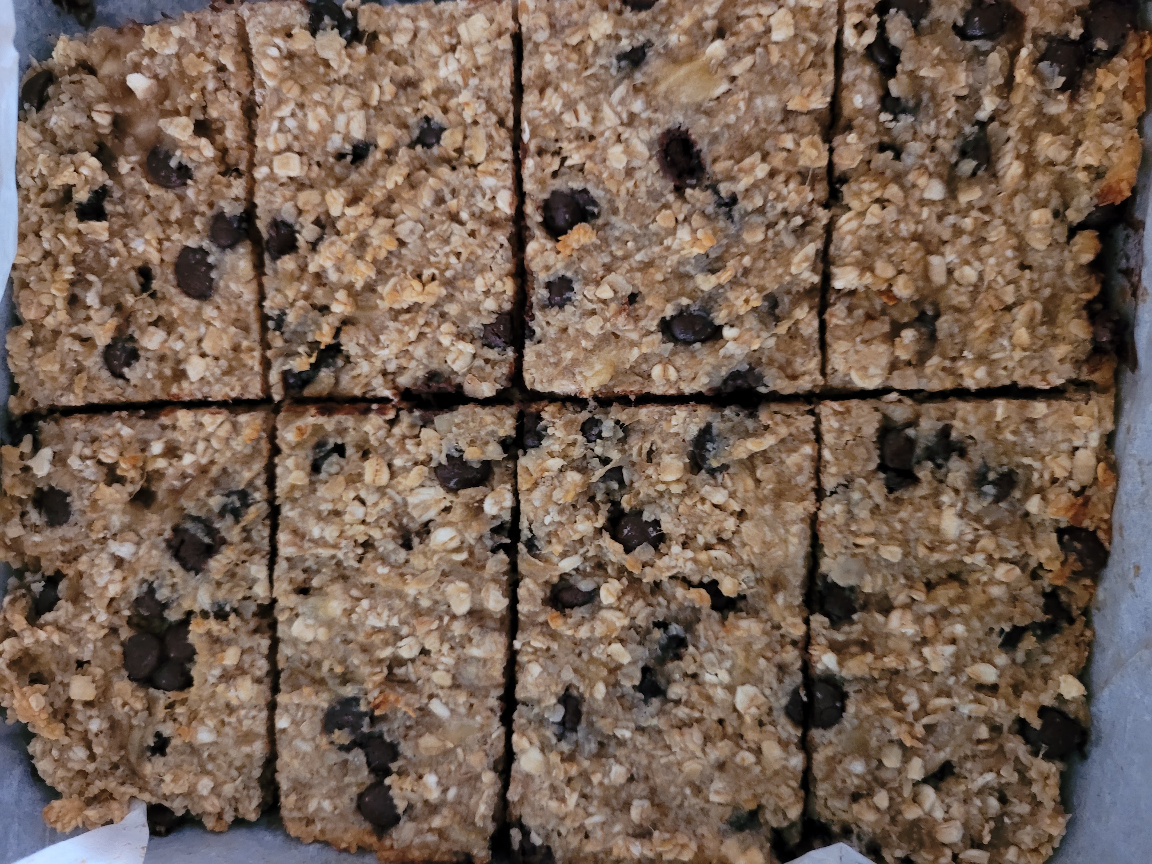 Chocolate and Banana Oat Slice | bunch