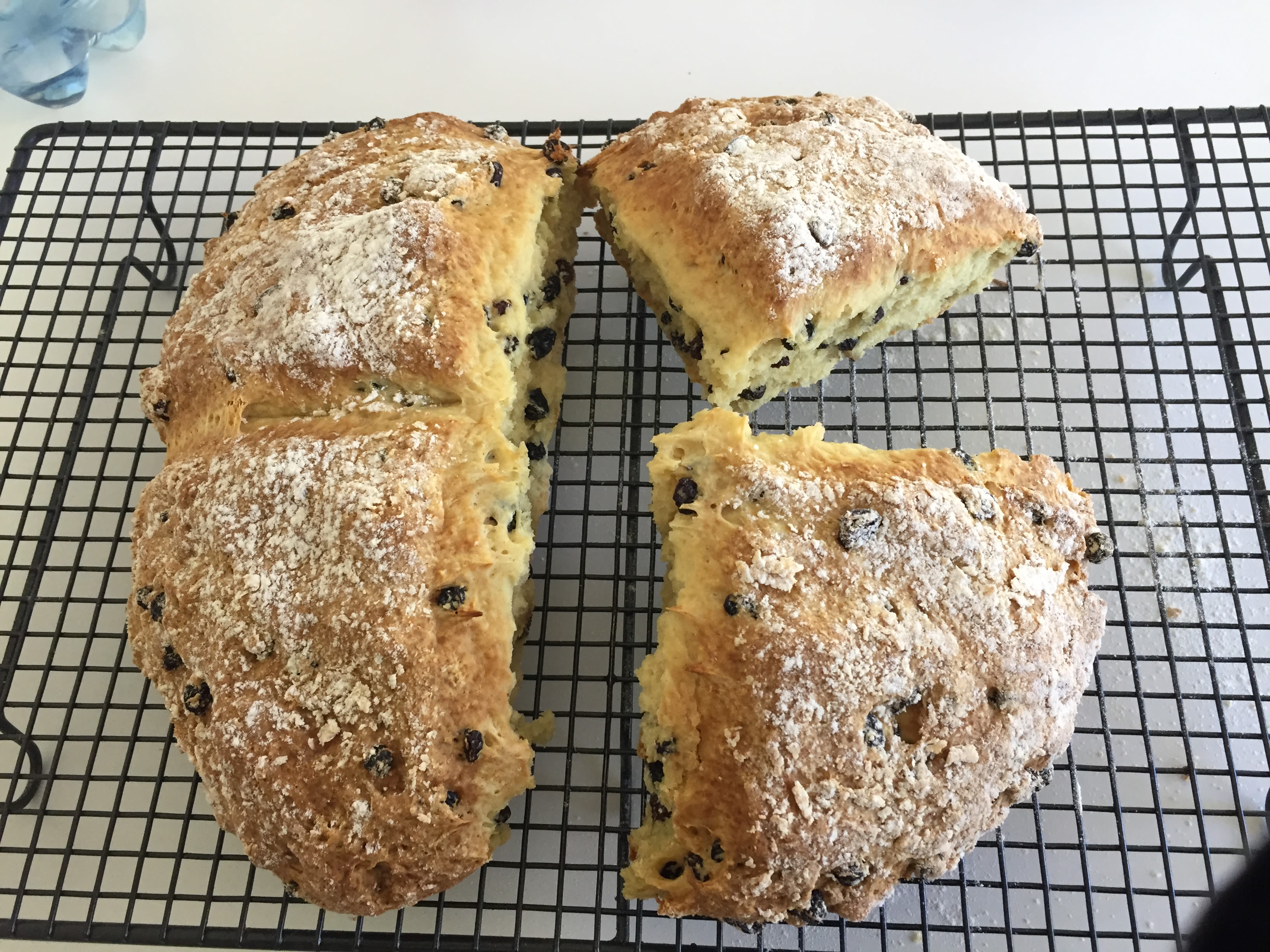 Sweet Soda Bread (with Currants) | bunch