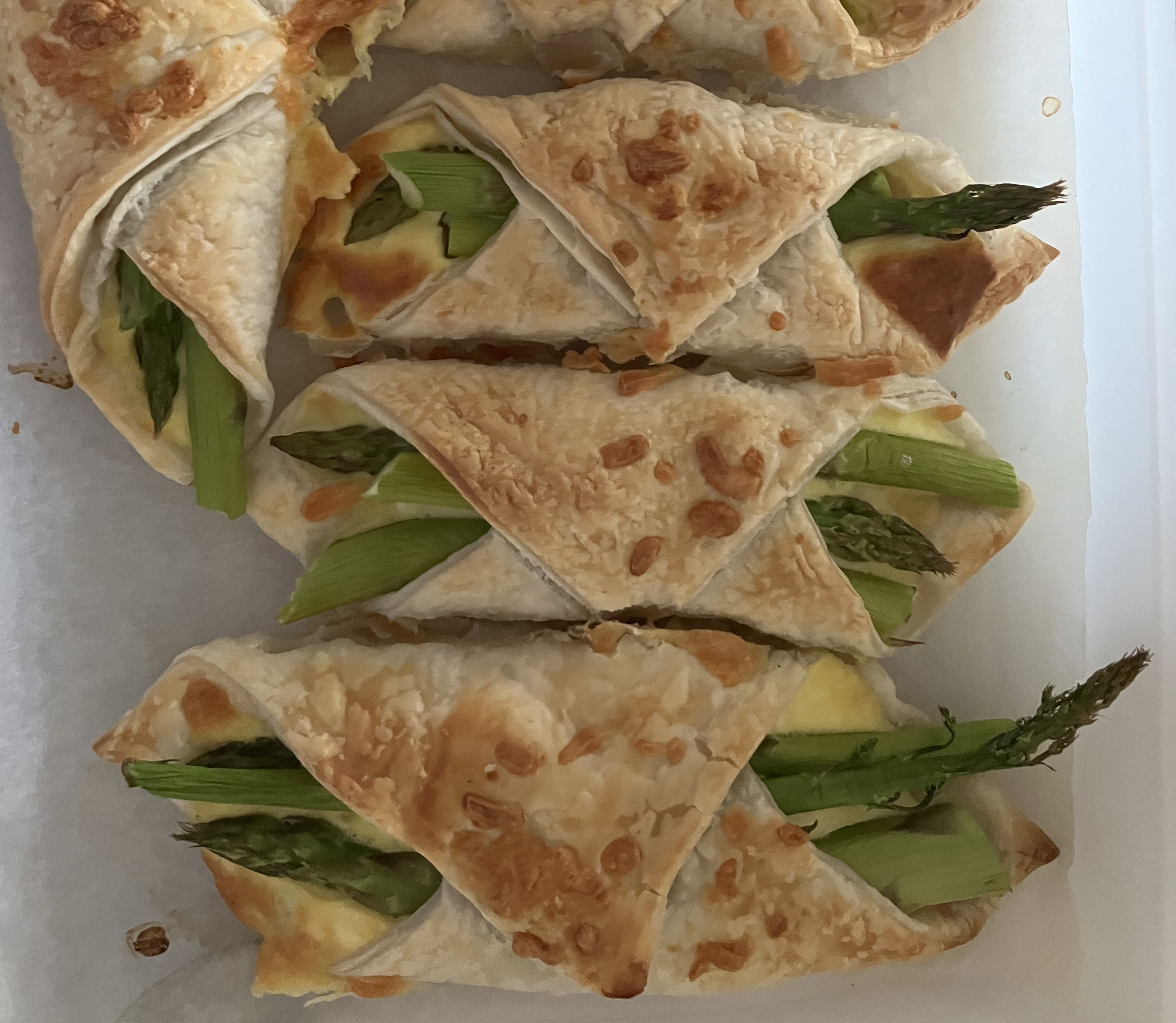 Asparagus roll ups | bunch