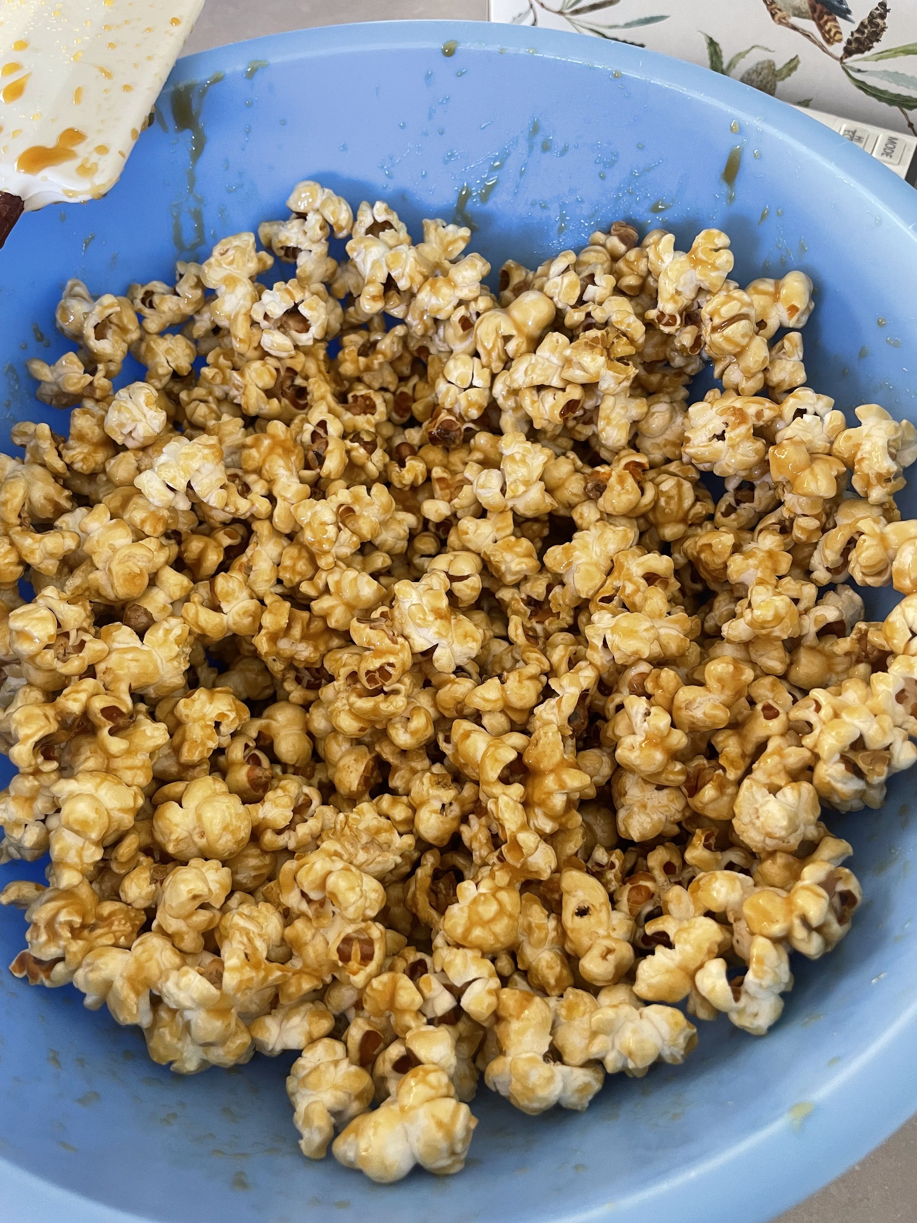 Toffee popcorn | bunch