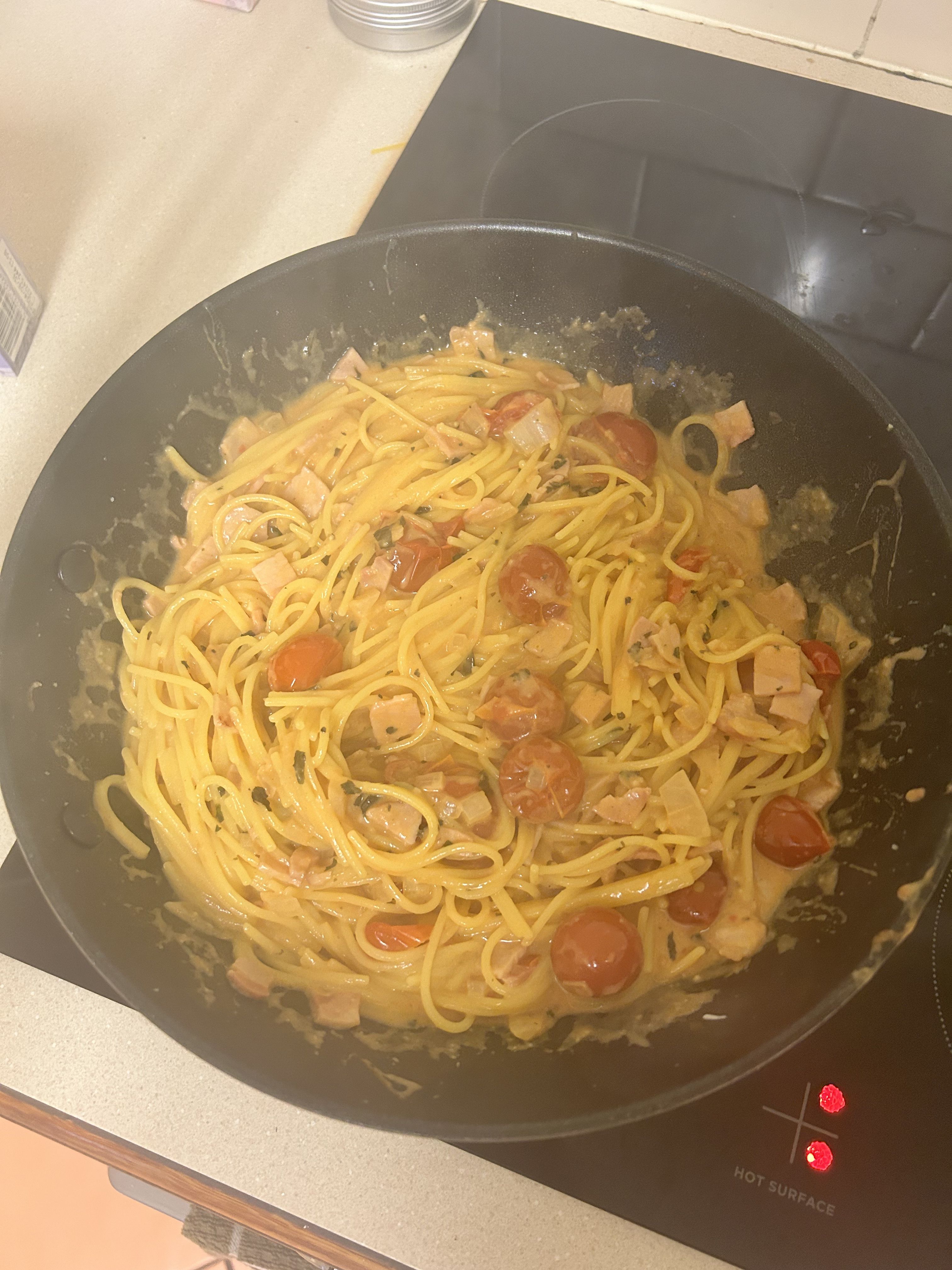 Creamy Bacon and Cherry Tomato Pasta | bunch