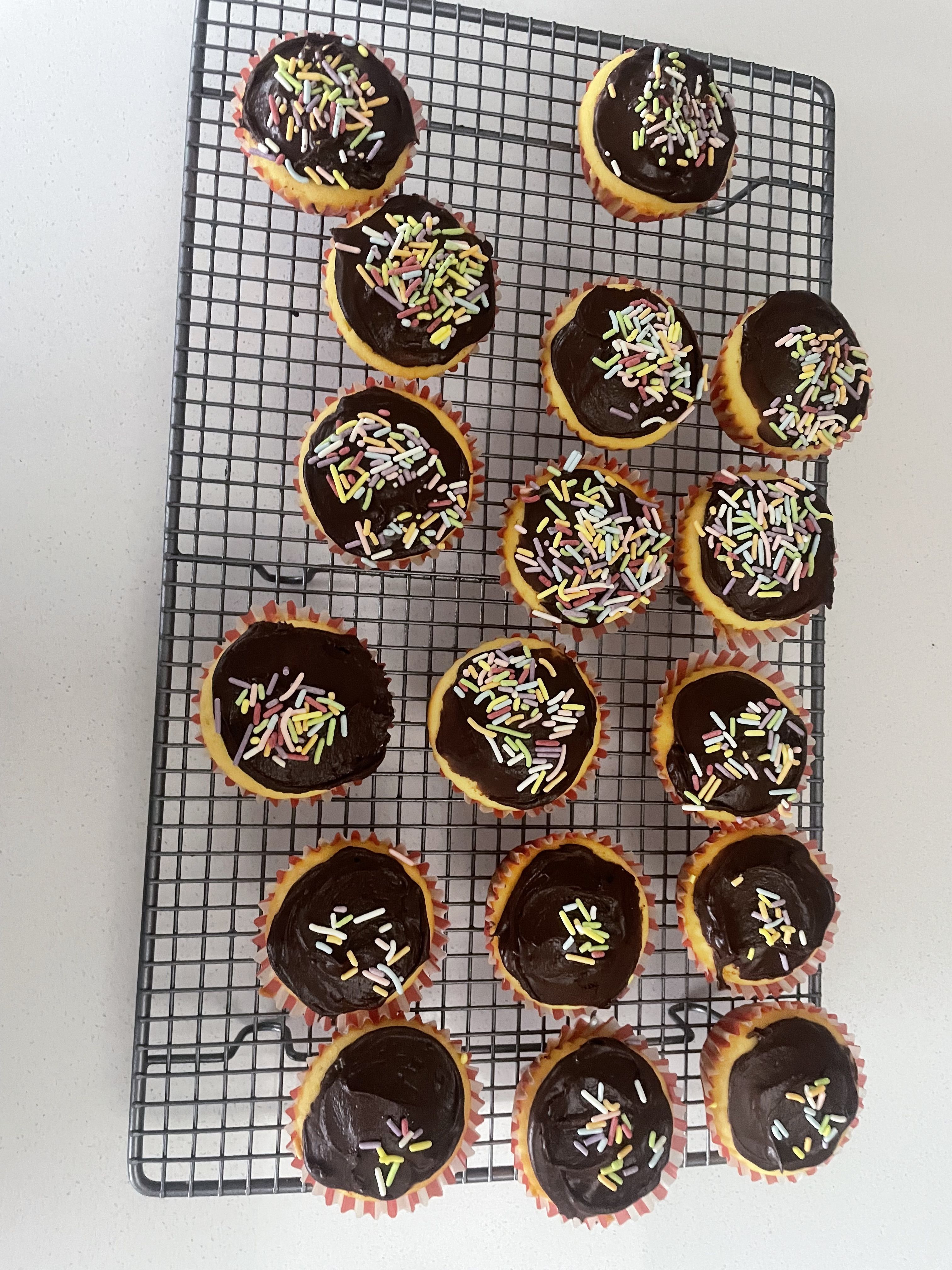 Cream cakes | bunch