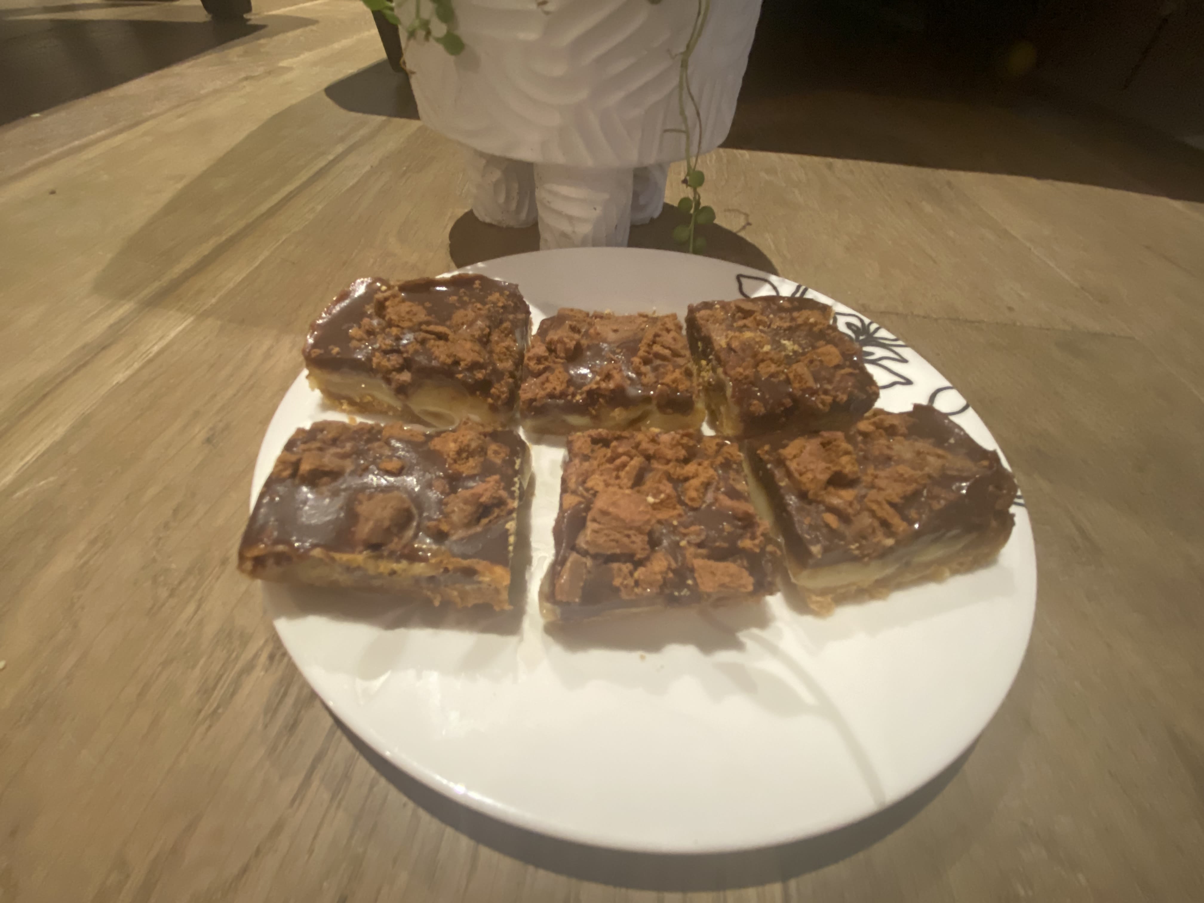 Caramel Slice | bunch