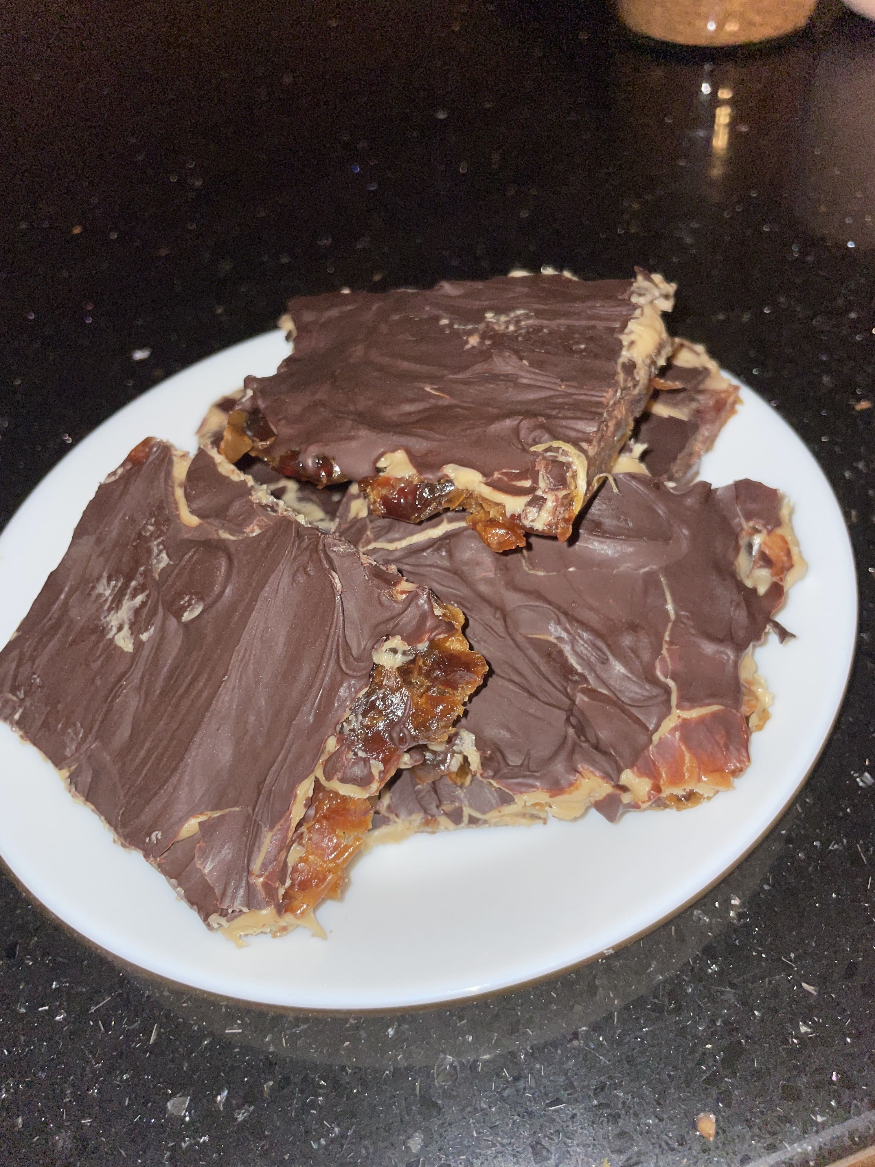 Date Bark Slice | bunch