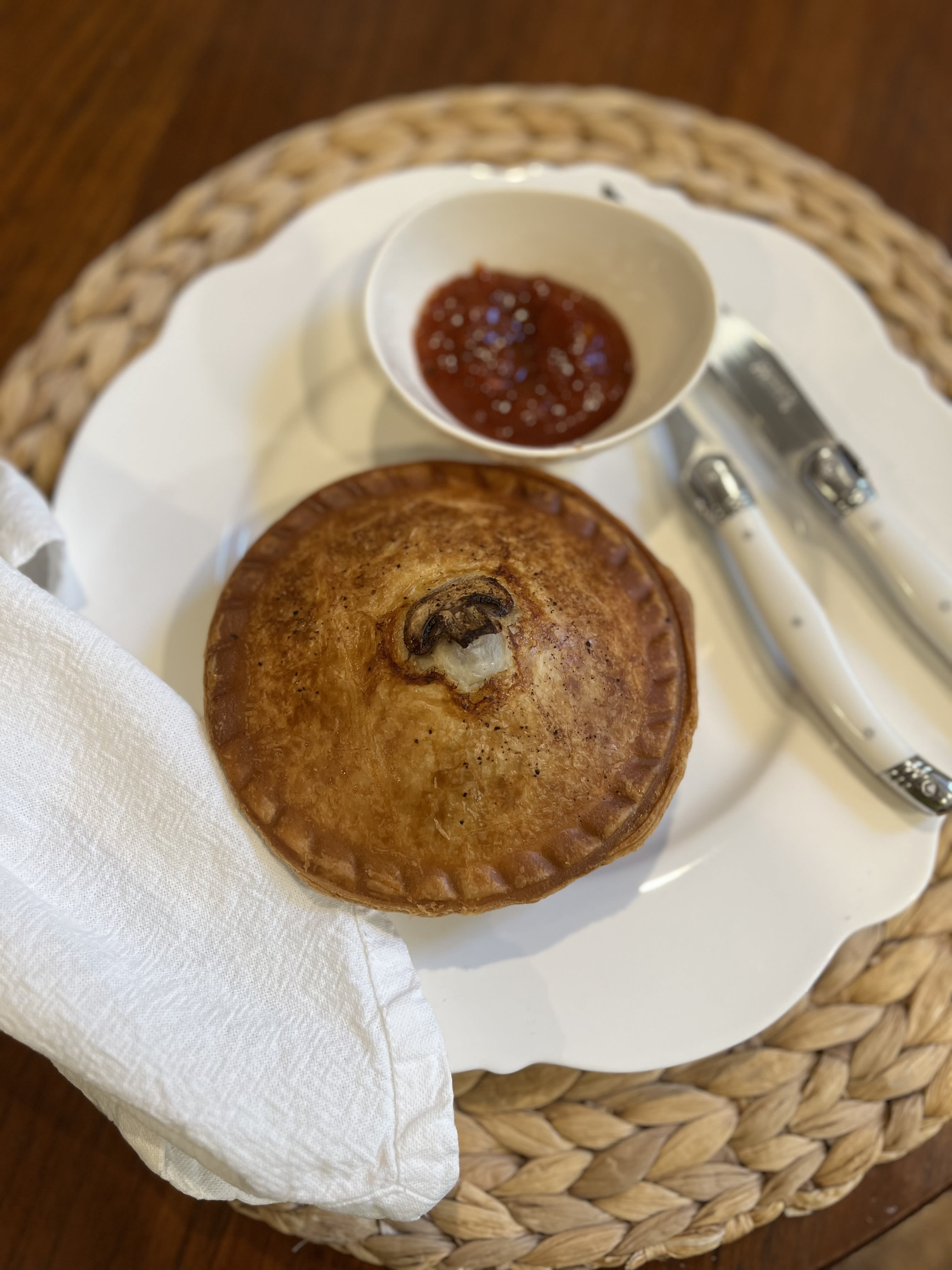 Roast Beef, Mushroom and Red Wine Pies | bunch