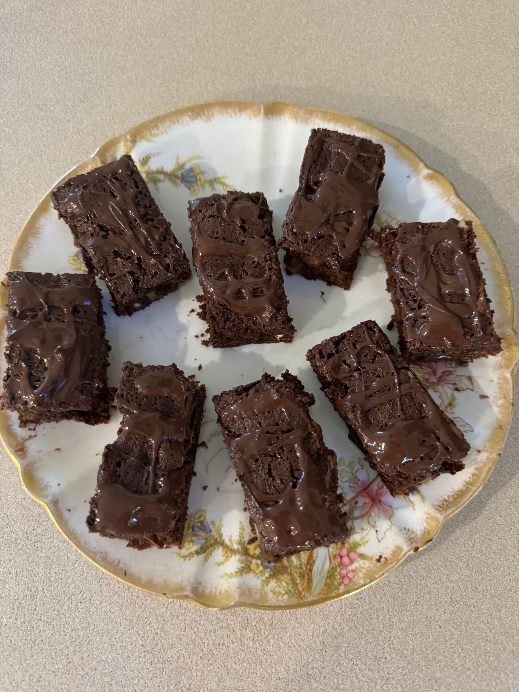 Date and Chocolate Fudge Slice | bunch