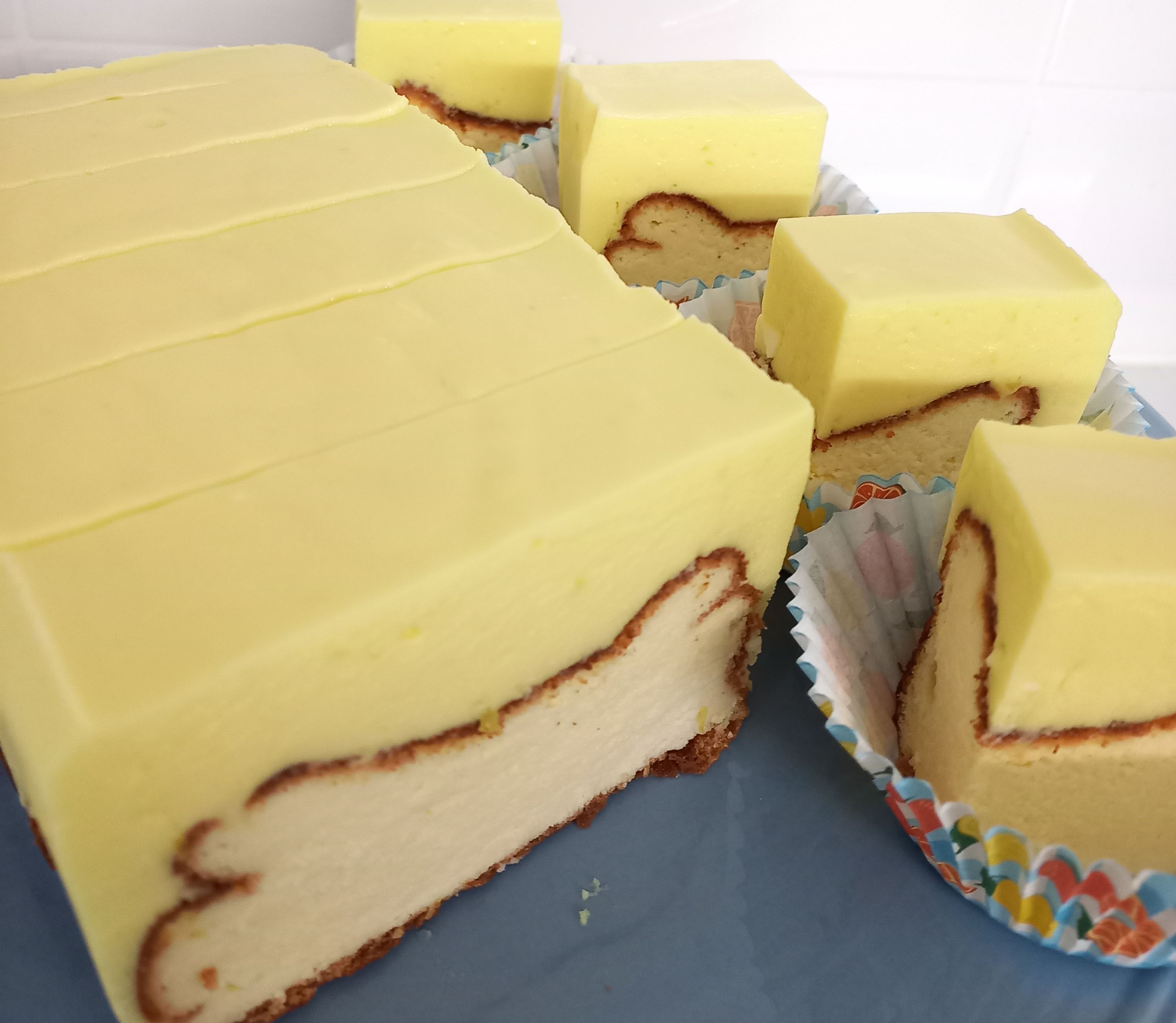 Basque Cheese Cake with Lemon Curd Mousse | bunch