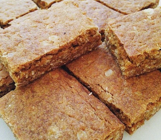 Golden Oat Slice | bunch