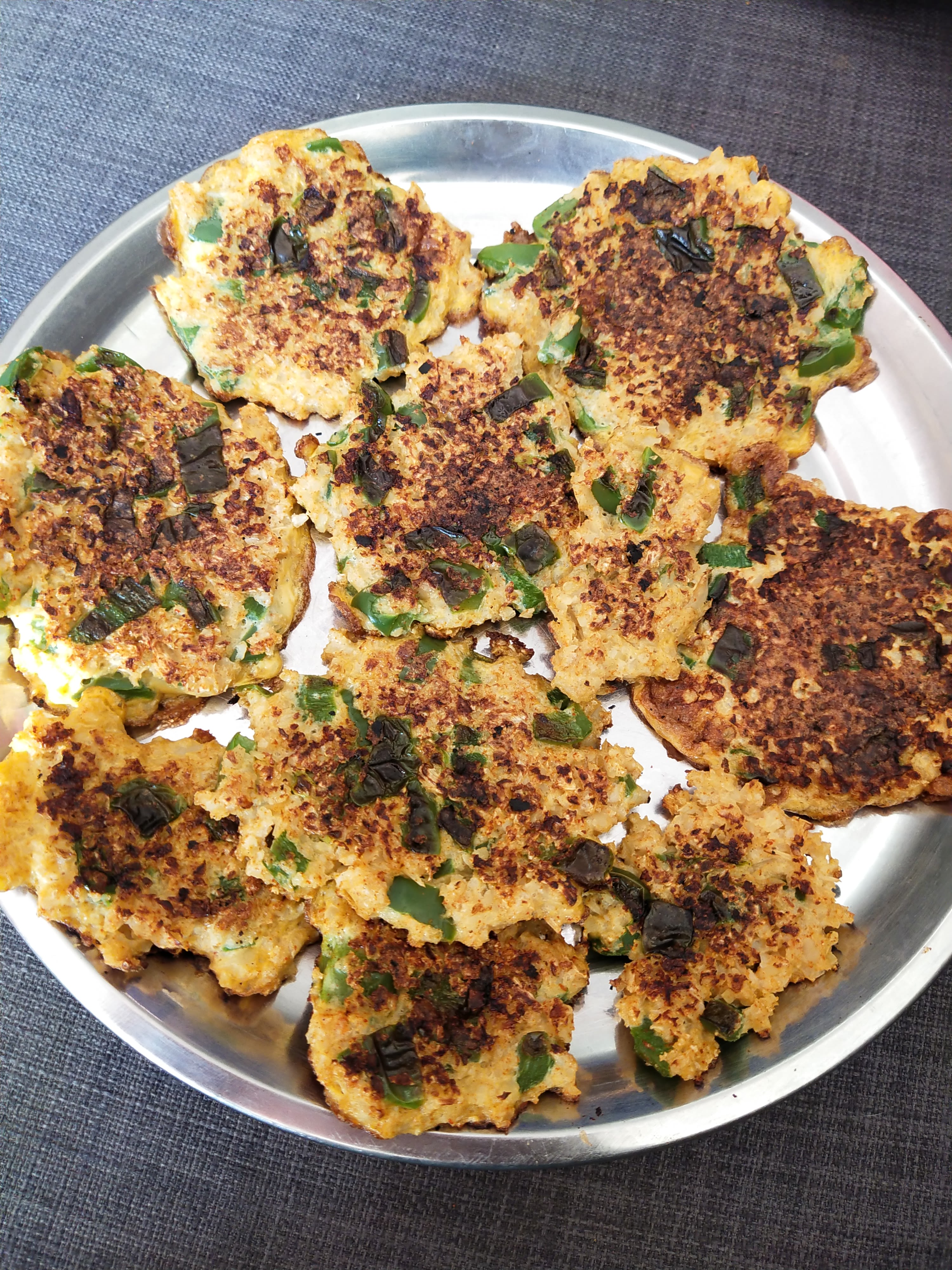 Paneer, Gobi, Capsicum Chilla | bunch