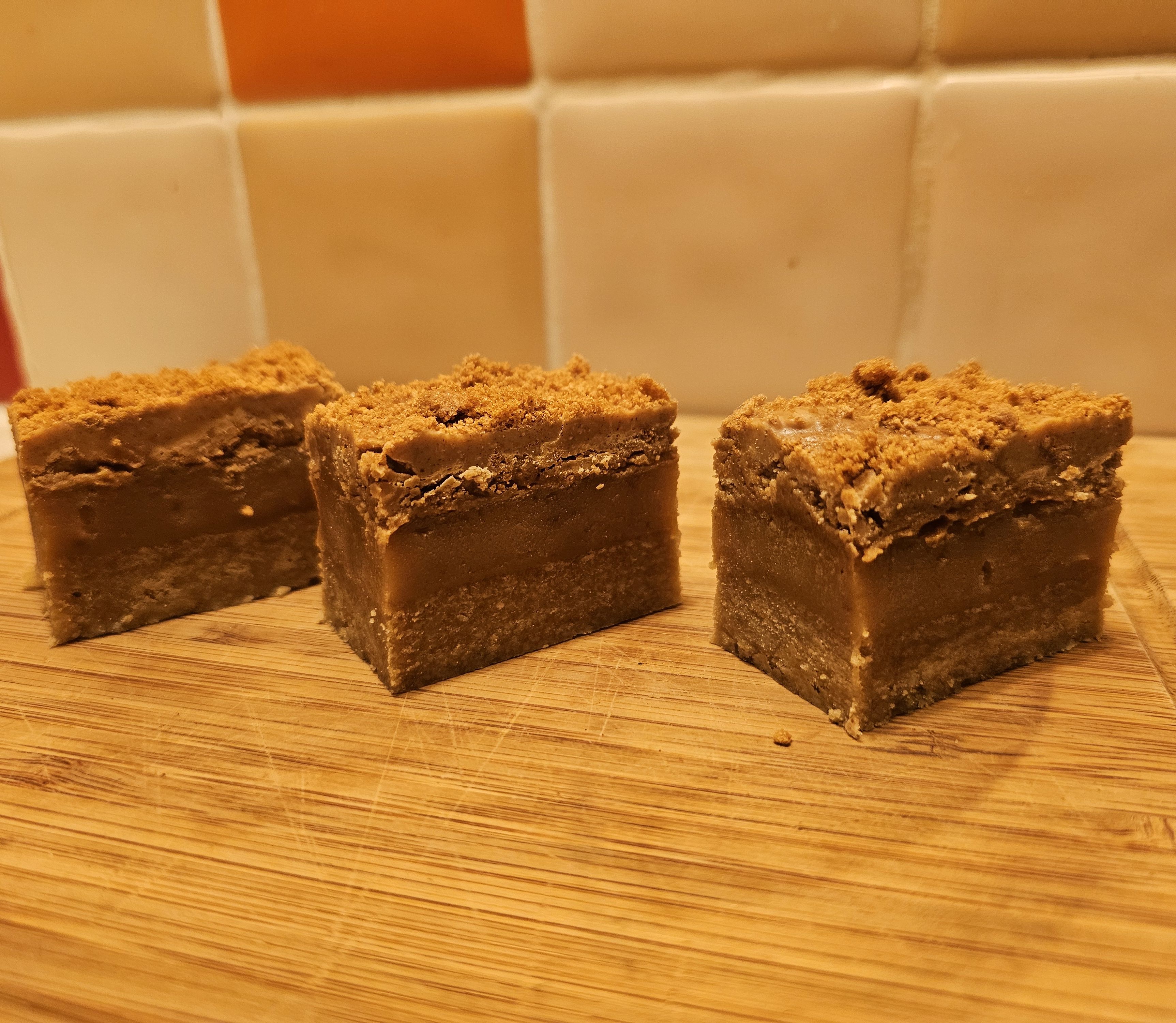 Caramel Biscoff Peanut Butter Slices | bunch