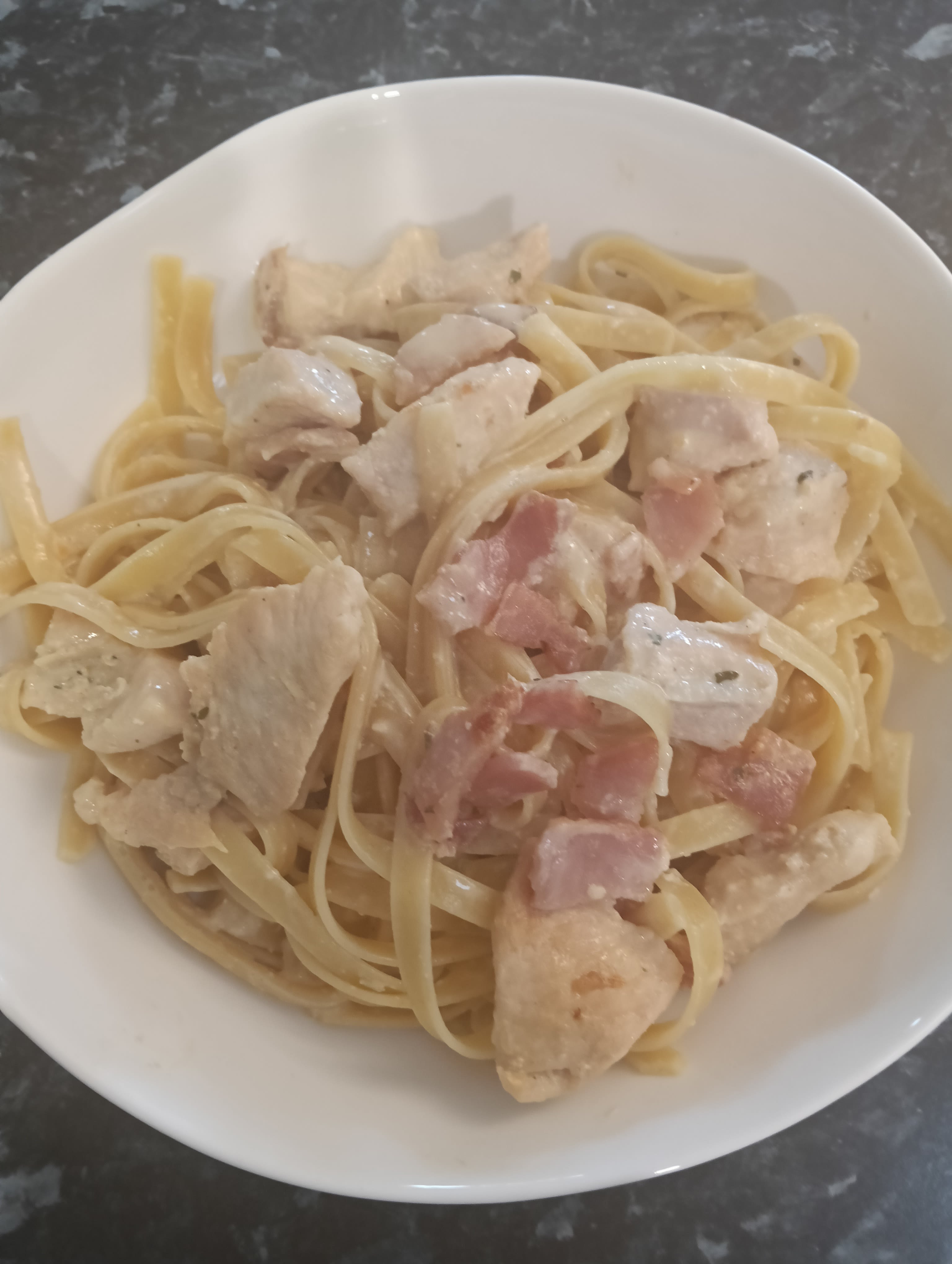 Chicken and bacon pasta | bunch