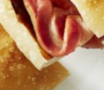 The best bacon & egg breaky roll | bunch