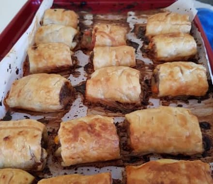 Sausage rolls (kangaroo & beef | bunch