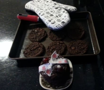 Cherry Ripe Cookies. | bunch