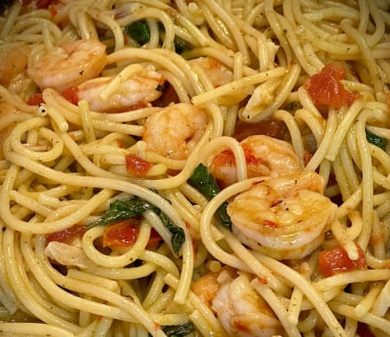 Prawn spaghetti with garlic chilli basil | bunch