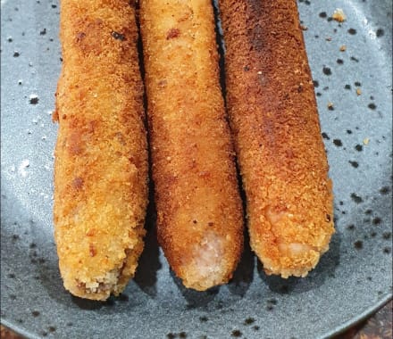 Crumbed Chicken Sausages | bunch