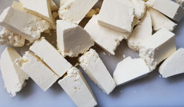 How to make: Lebanese white cheese (Baladieh) | bunch