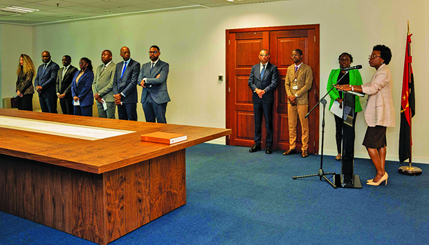 VERA DAVES DE SOUSA QUER MAIS PRAGMATISMO NAS EQUIPAS DO CMA - Economia ...