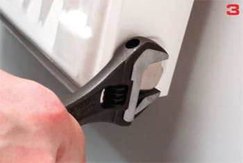 Skift nemt din radiator med disse 10 trin | BilligVVS