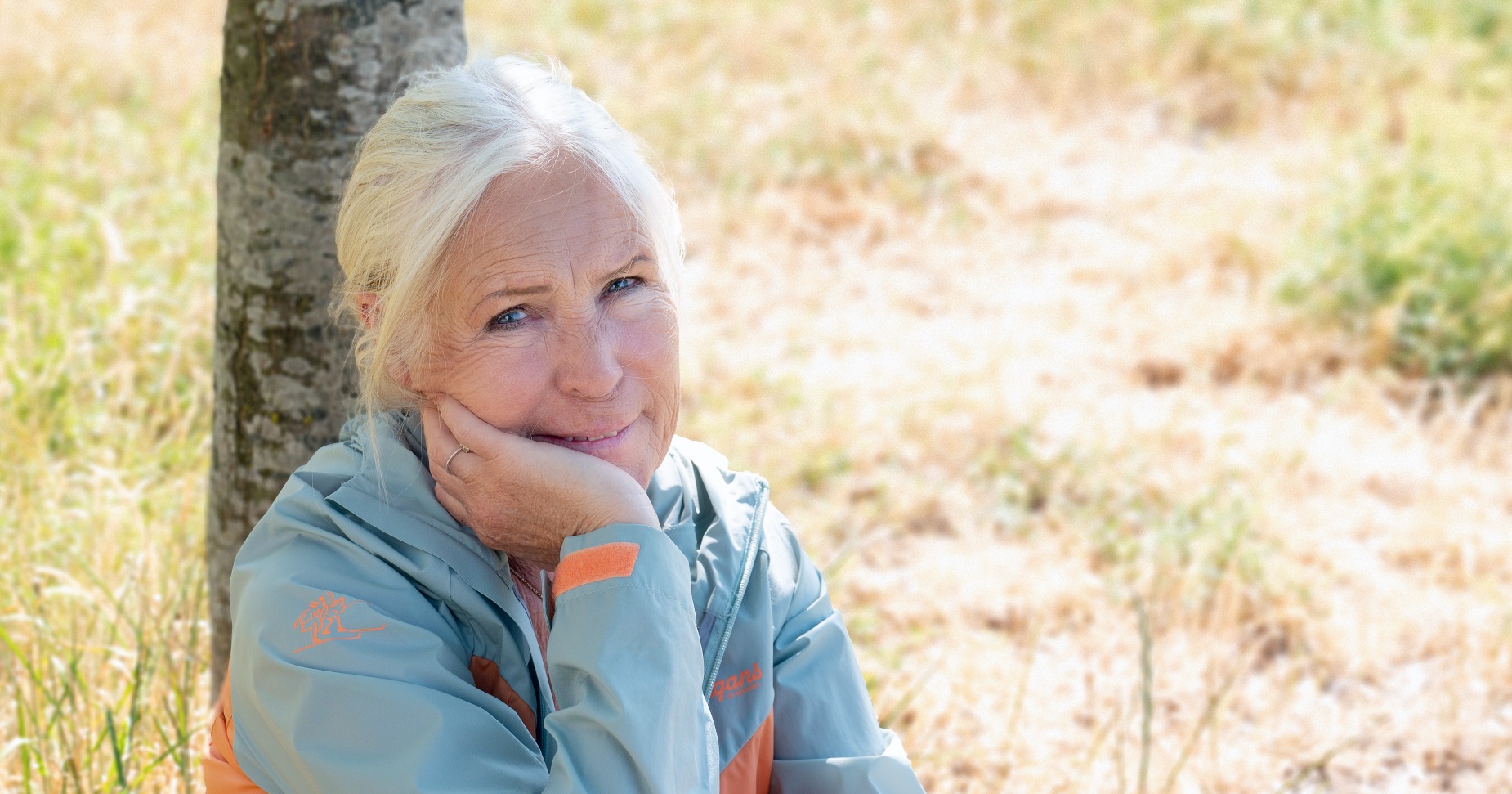 Sjuksköterskan Janet fick bröstcancer - och skrev en bok | Cancerfonden