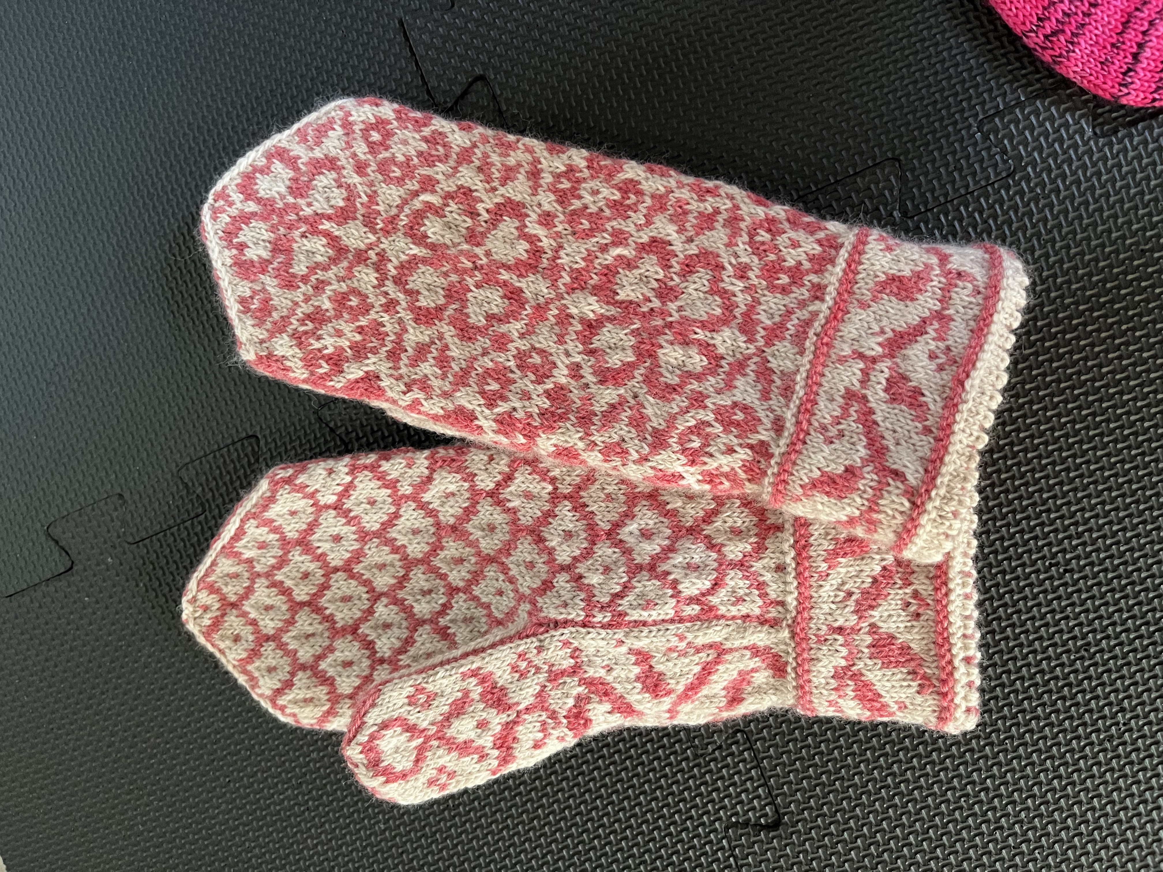 Mitts for Tits | Cancerfonden