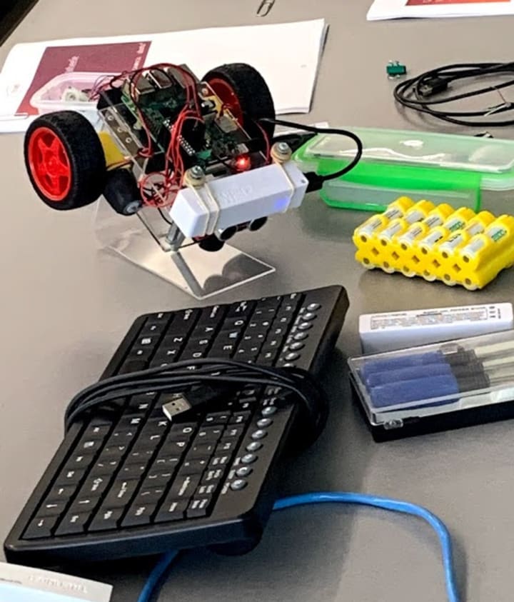 Teaching Robotics with ROS on Ubuntu at SRU | Ubuntu