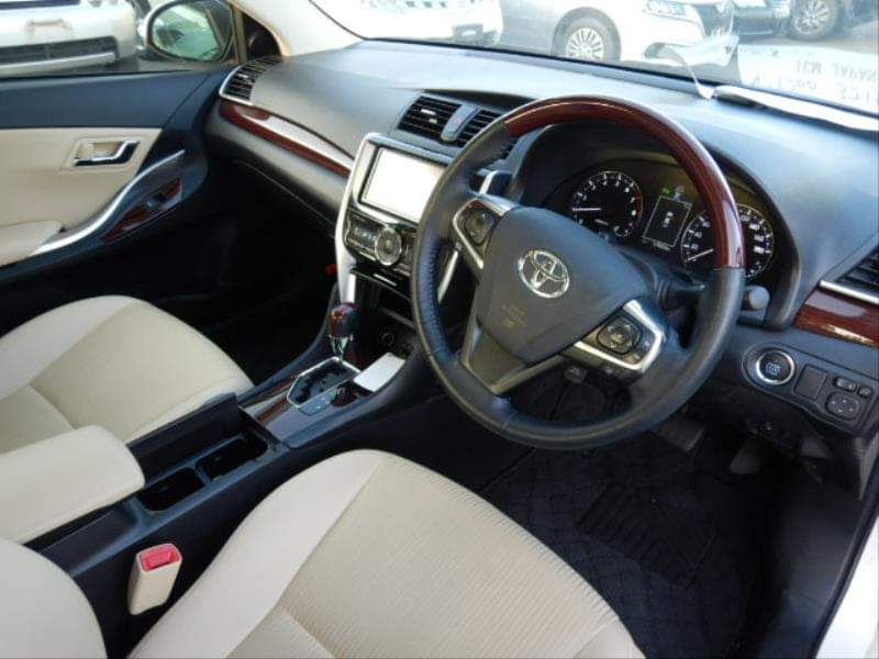 Direct Purchase TOYOTA PREMIO 2018