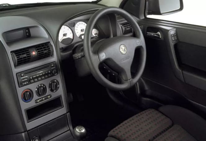 Used Holden Astra review: 1998-2004 | CarsGuide