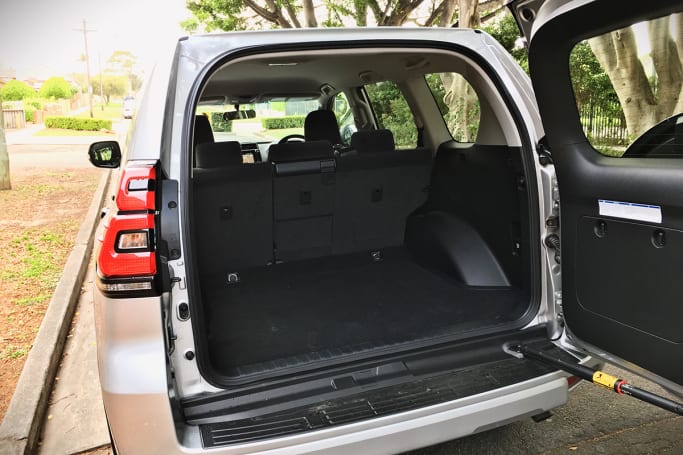 Toyota Prado GX manual 2018 review | CarsGuide