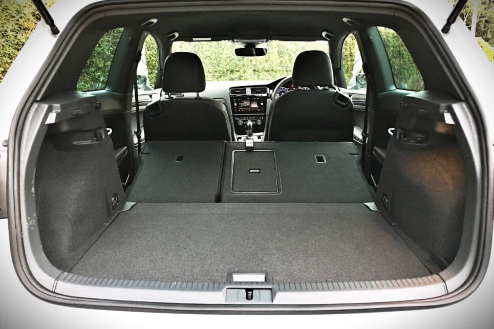 Volkswagen Golf GTI Performance Edition 1 2018 review | CarsGuide