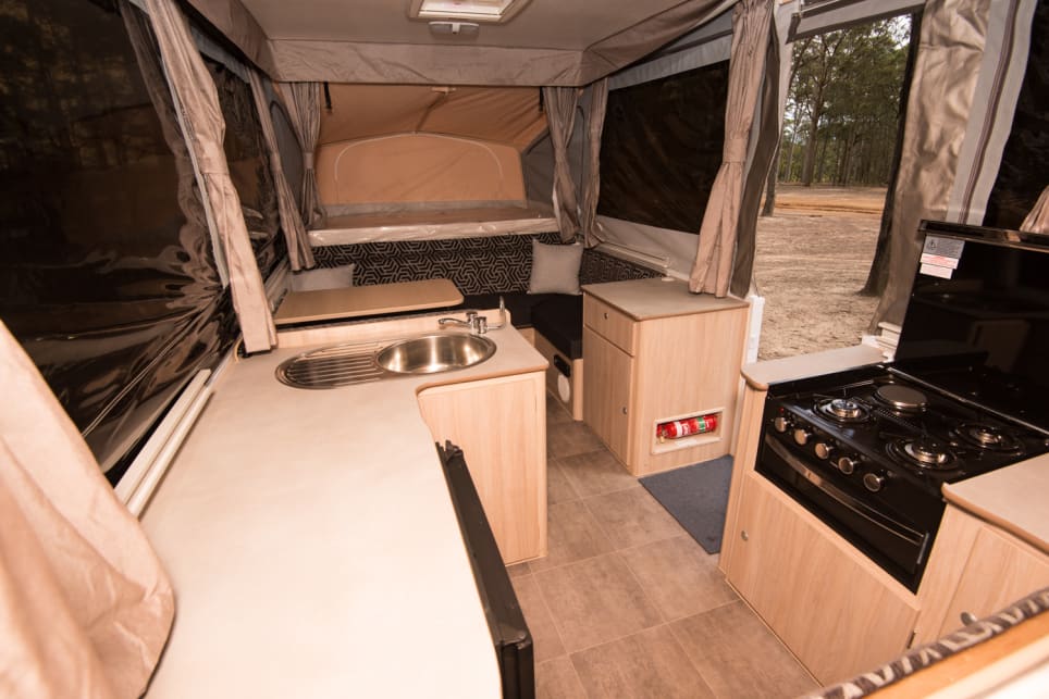 Jayco Hawk Outback 2018 review