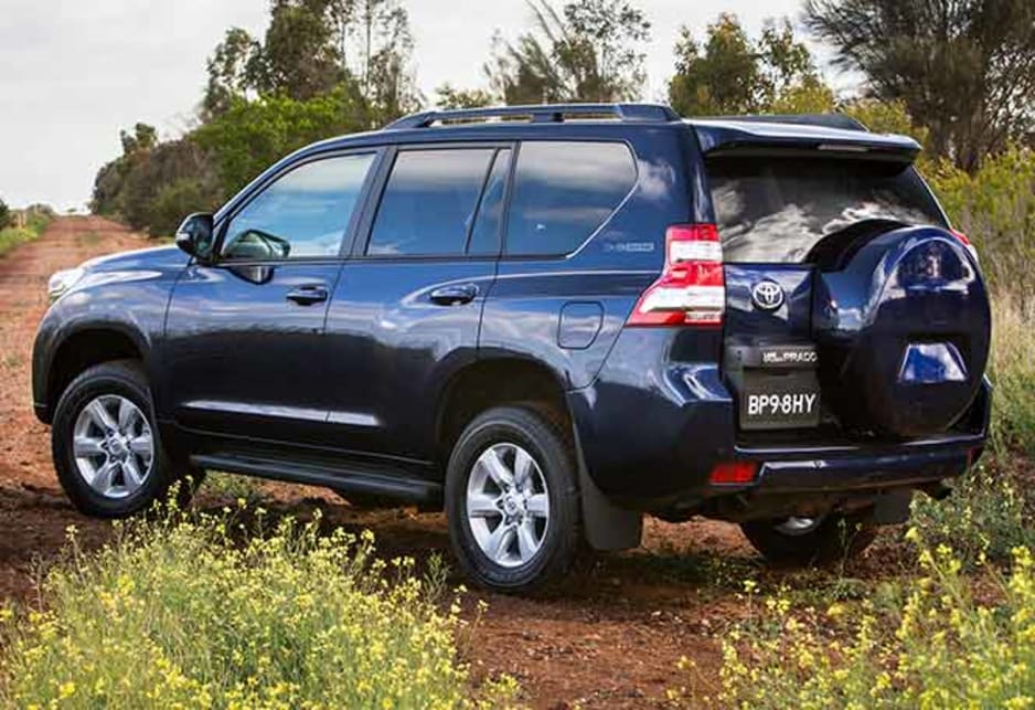 Toyota Land Cruiser Prado VX and Kakadu 2014 review | CarsGuide