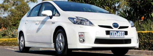 Toyota Prius Reviews | CarsGuide
