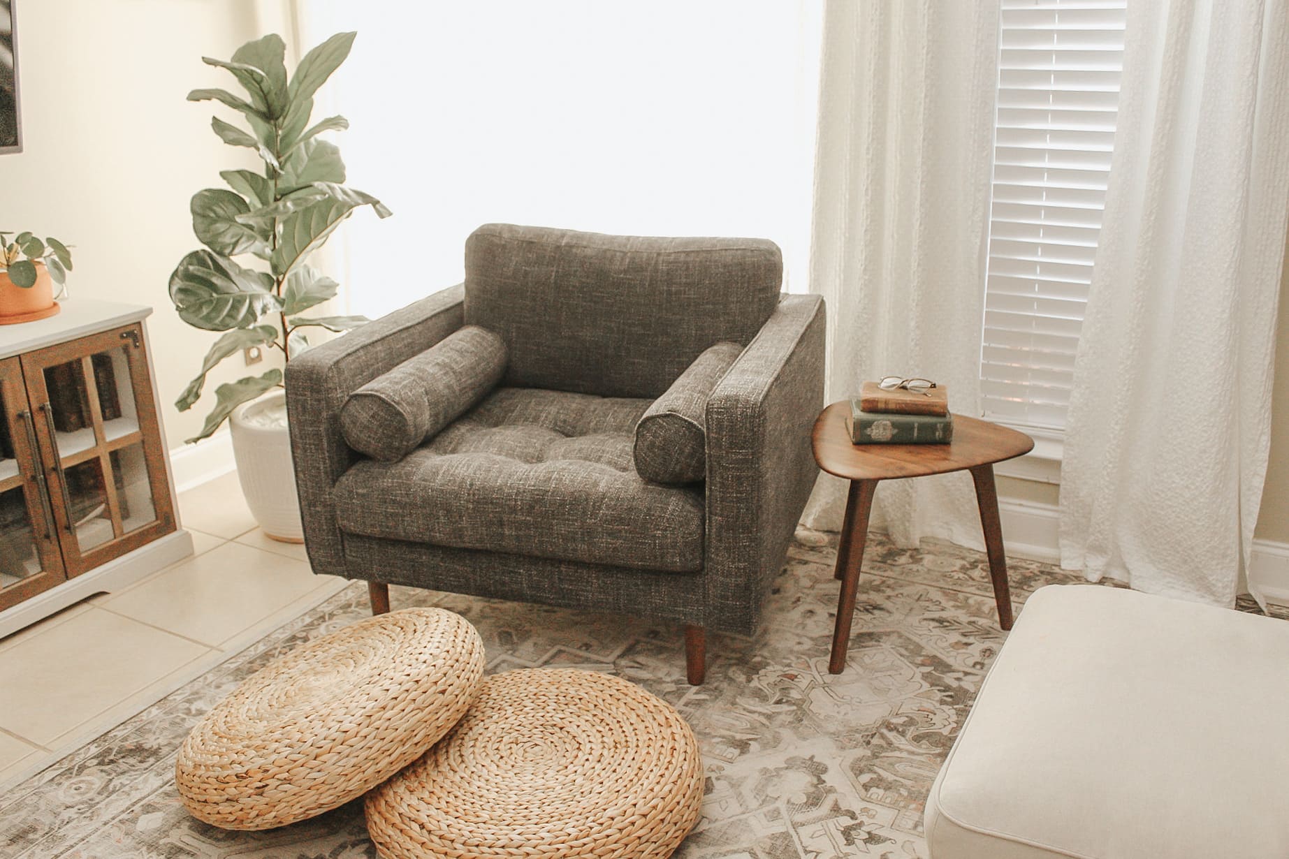 6 Tips on Styling Accent Chairs | Castlery US