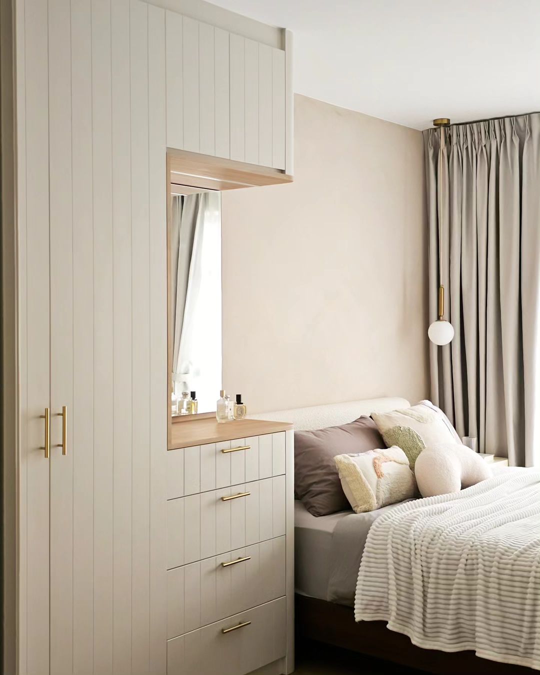 Must-Have Bedroom Essentials for A Cozy Space | Castlery US