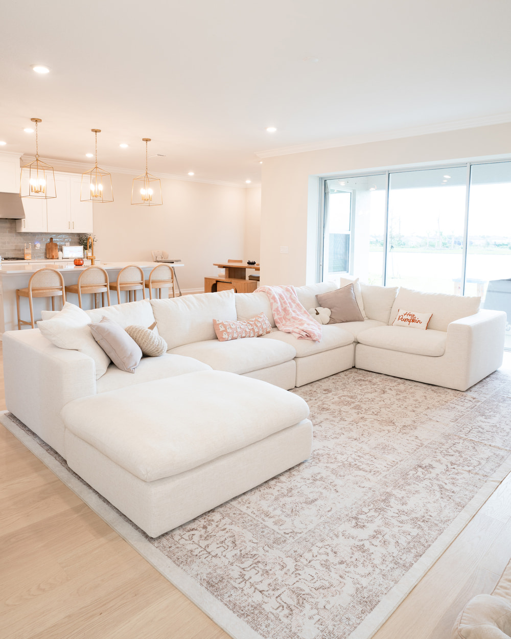 The 5 Best Modular Sectional Sofas for Your Home | Castlery US