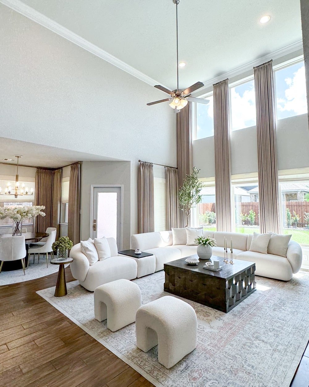 What’s The Average Cost of a Sofa | Castlery US