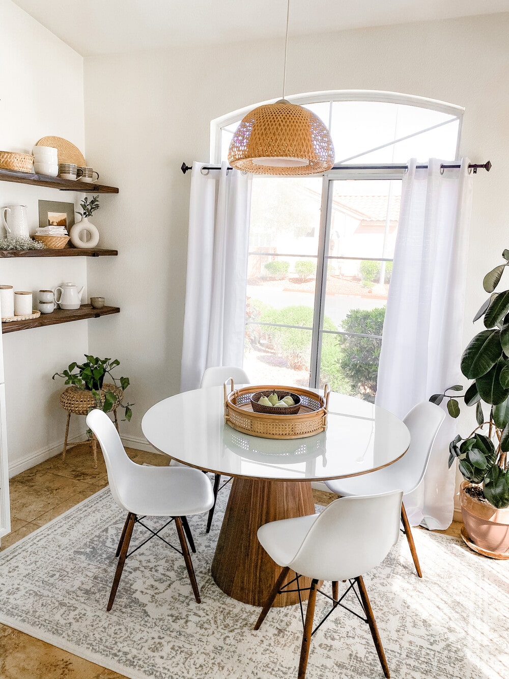 The Best Dining Table Shapes | Castlery US