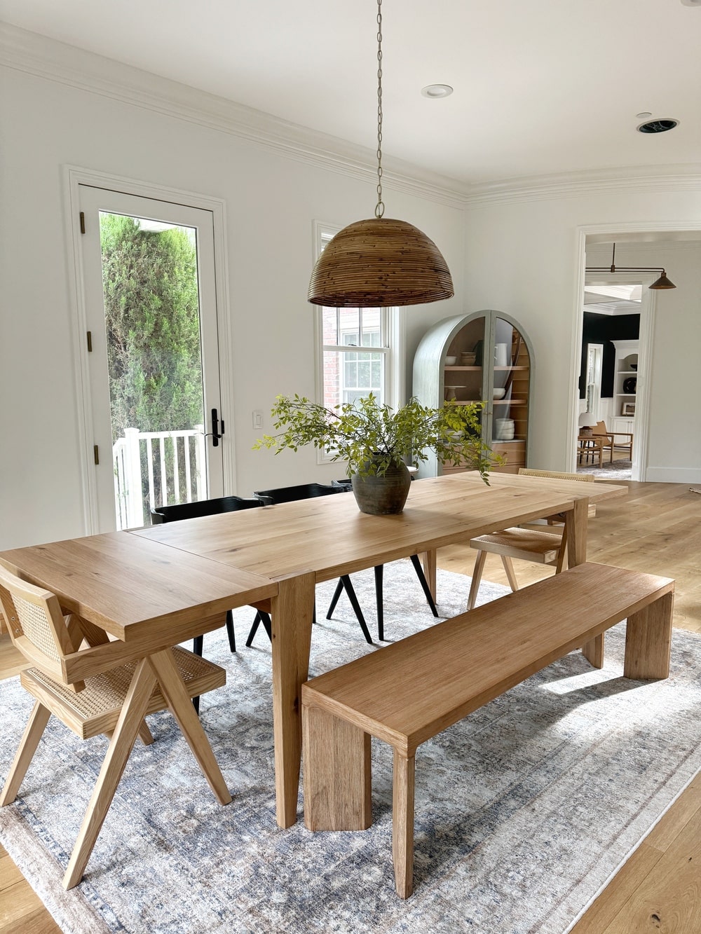8 Key Dining Table Dimensions | Castlery Australia