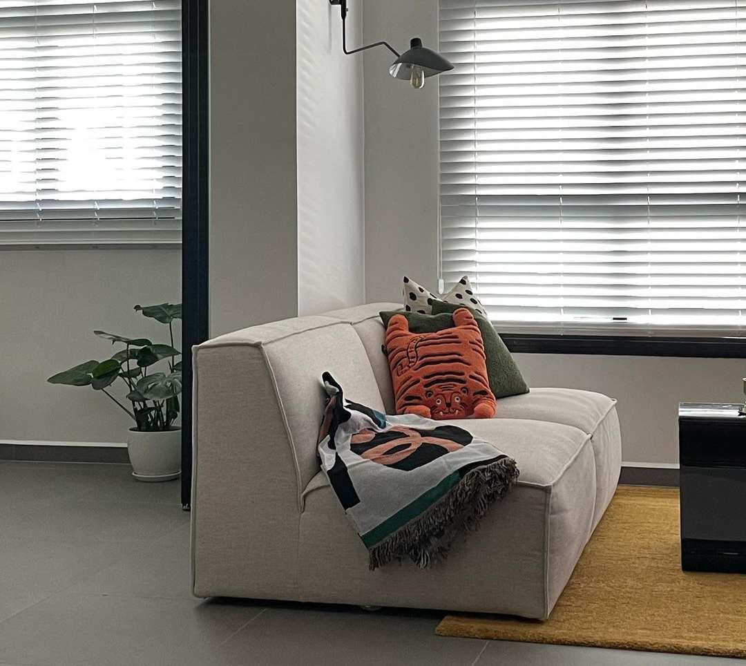 Sectional vs Modular Sofas: What's the Difference? | Castlery US