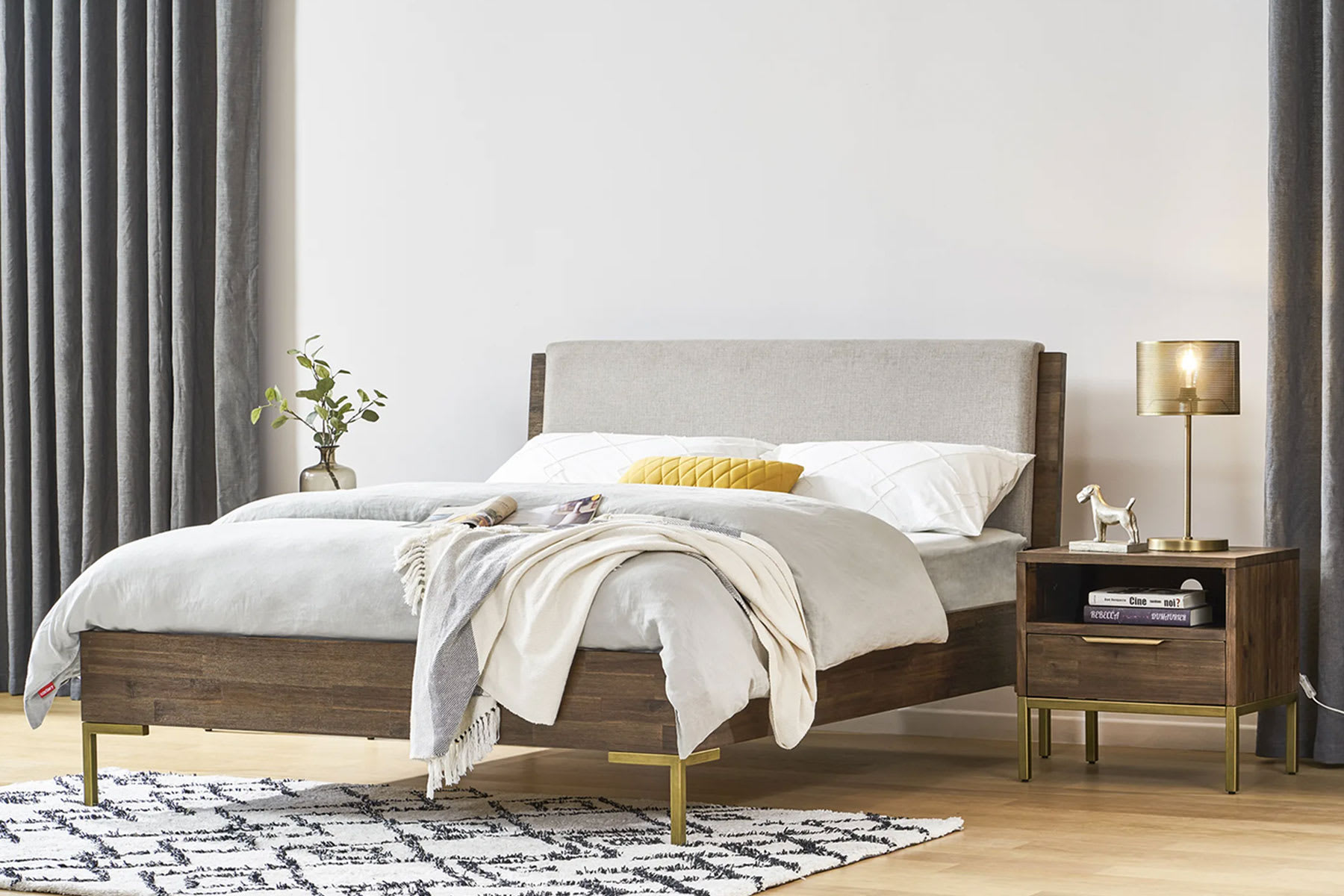 Choosing the Right Bed: Size & Style Guide | Castlery United States