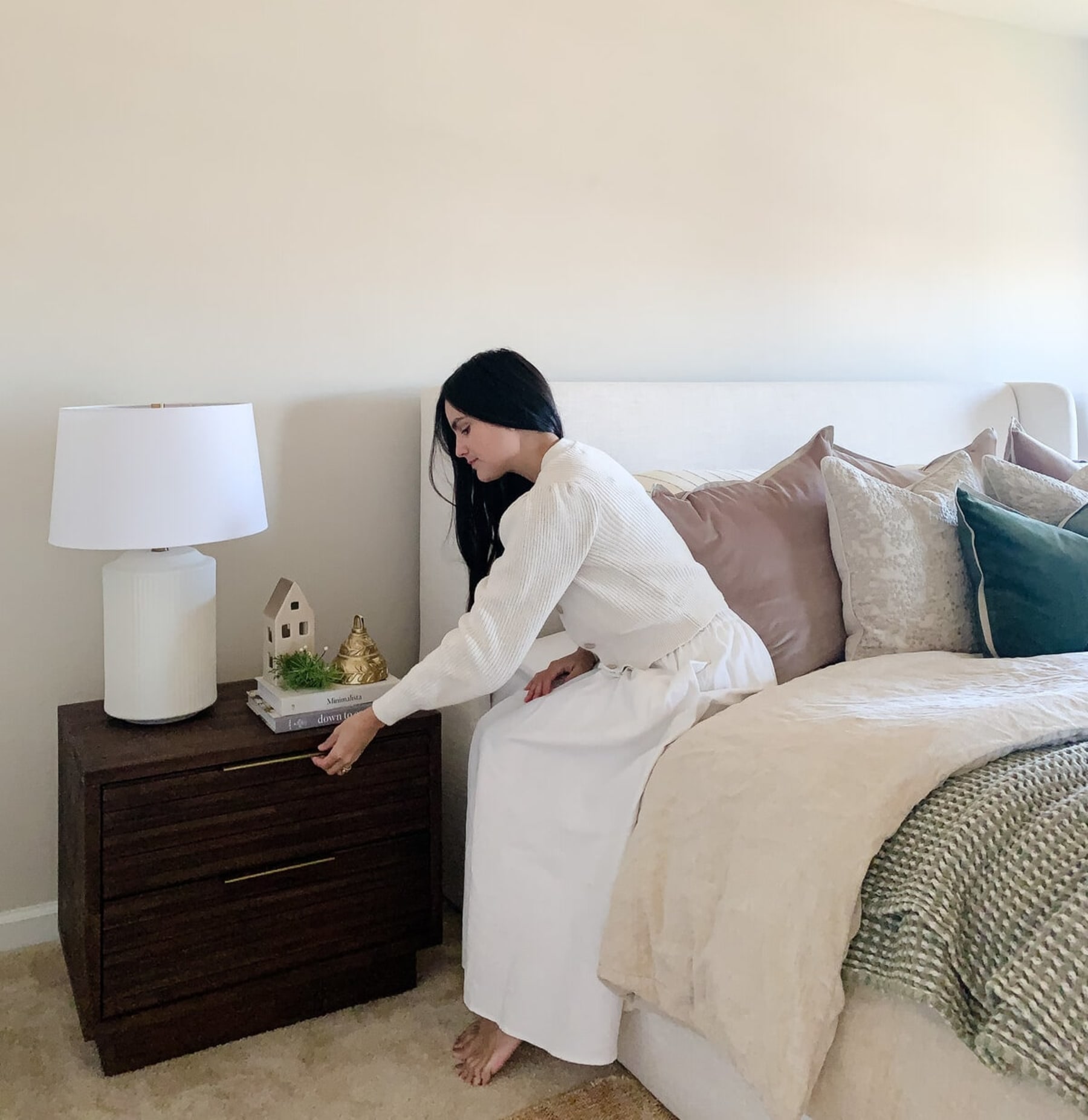 16 Feng Shui Tips for Your Bedroom | Castlery US